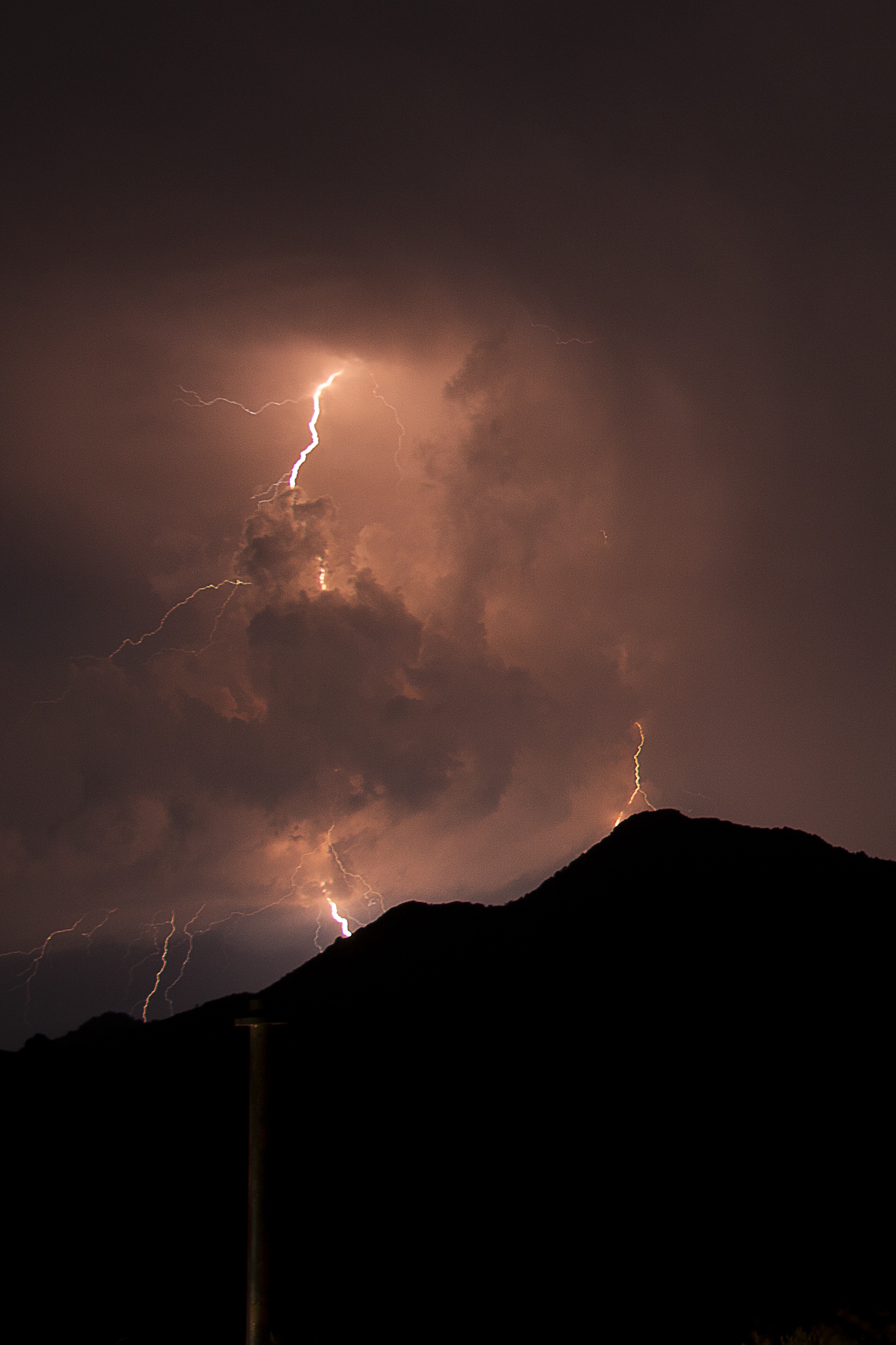Incredible shot with lightning bolts free image download