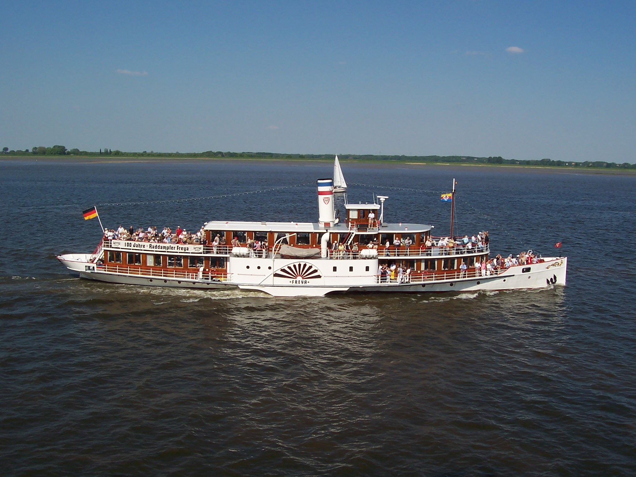Paddle Steamer Elbe free image download