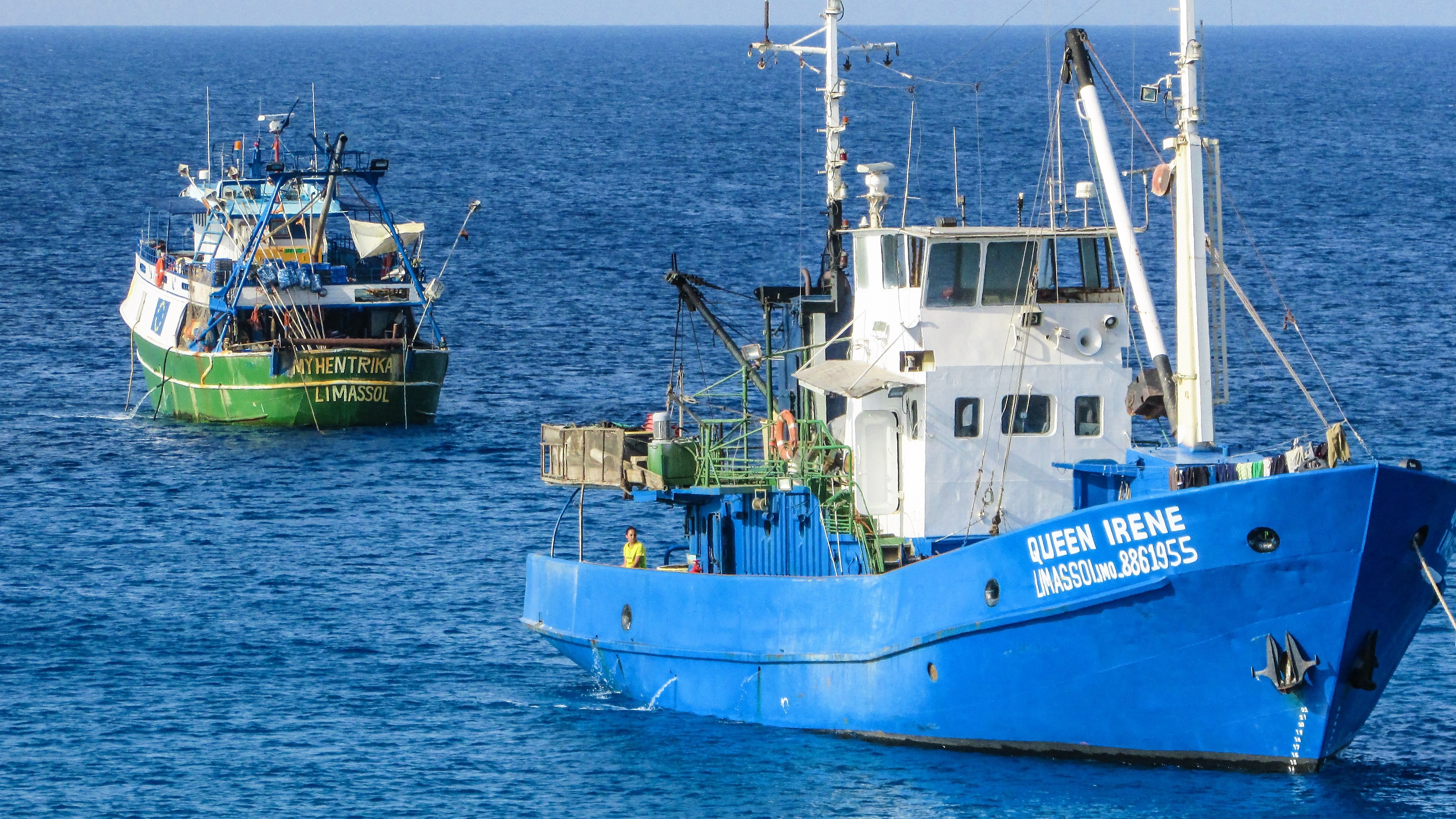 Motor Ship Fishing free image download
