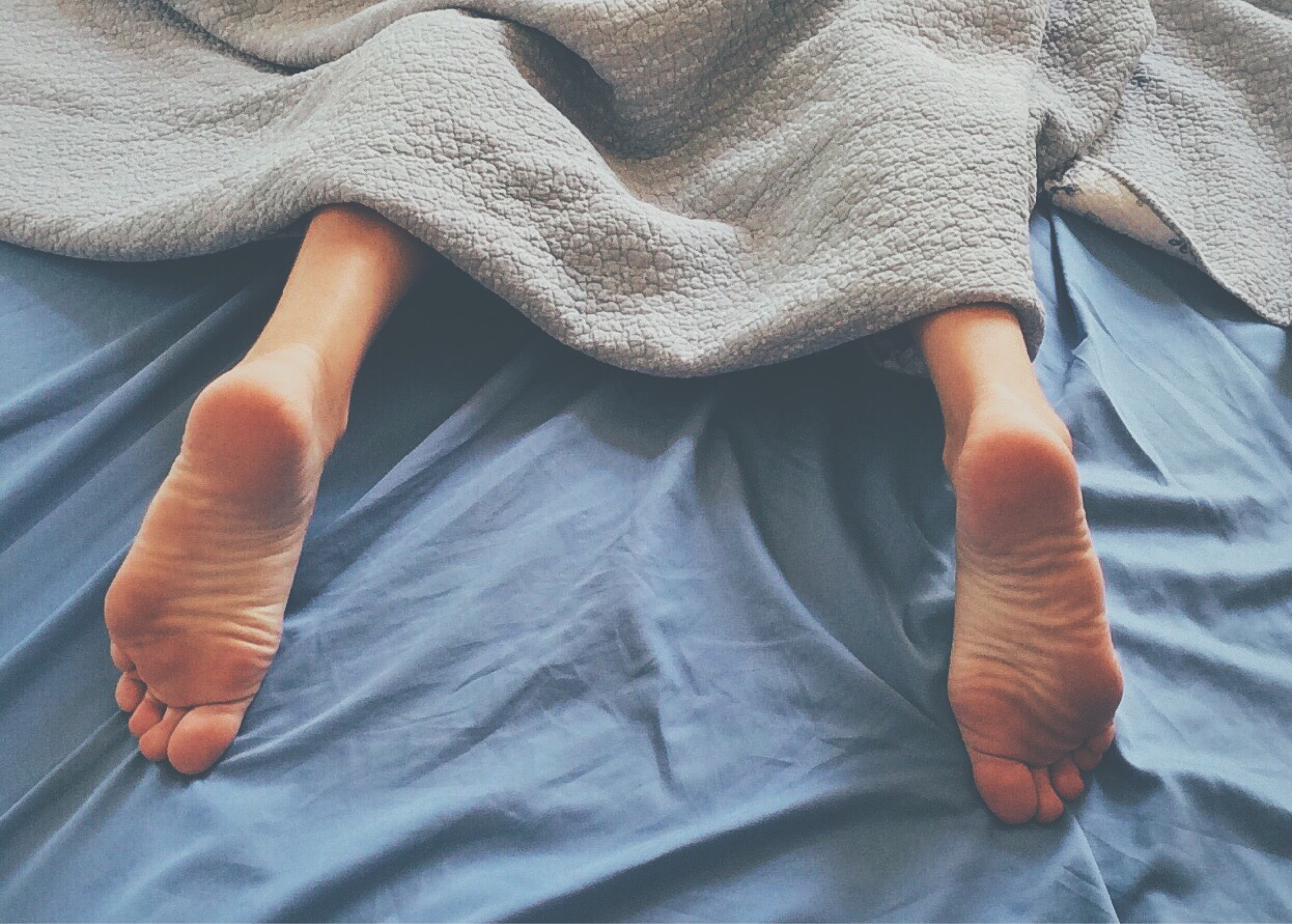 Feet Sleep Bed free image download