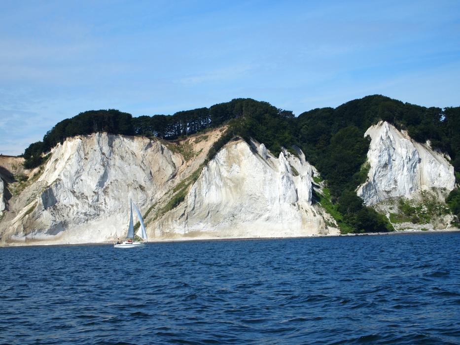 White Cliffs Cliff Sailing Yacht free image download