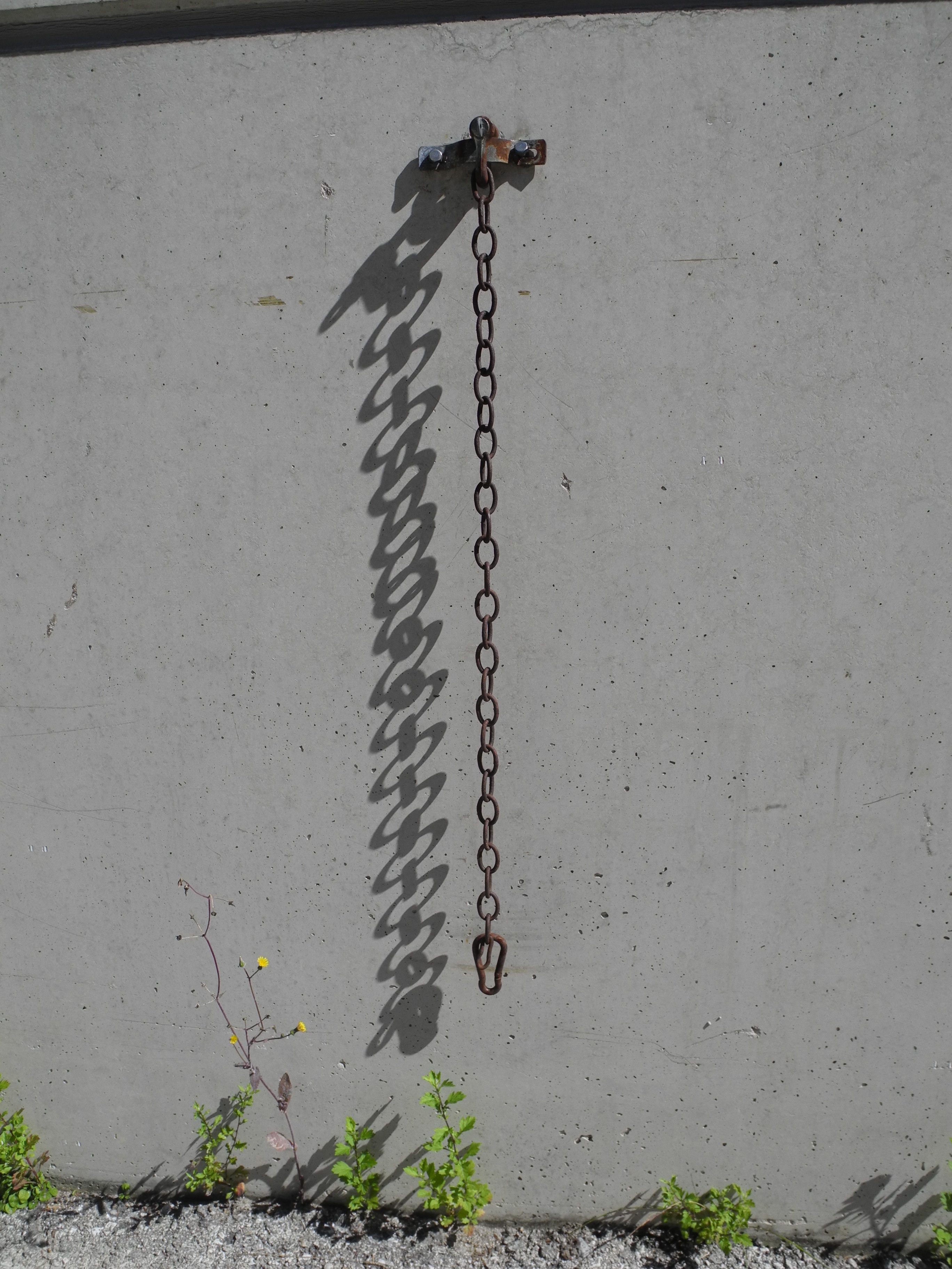 Chain Shadow Farm free image download