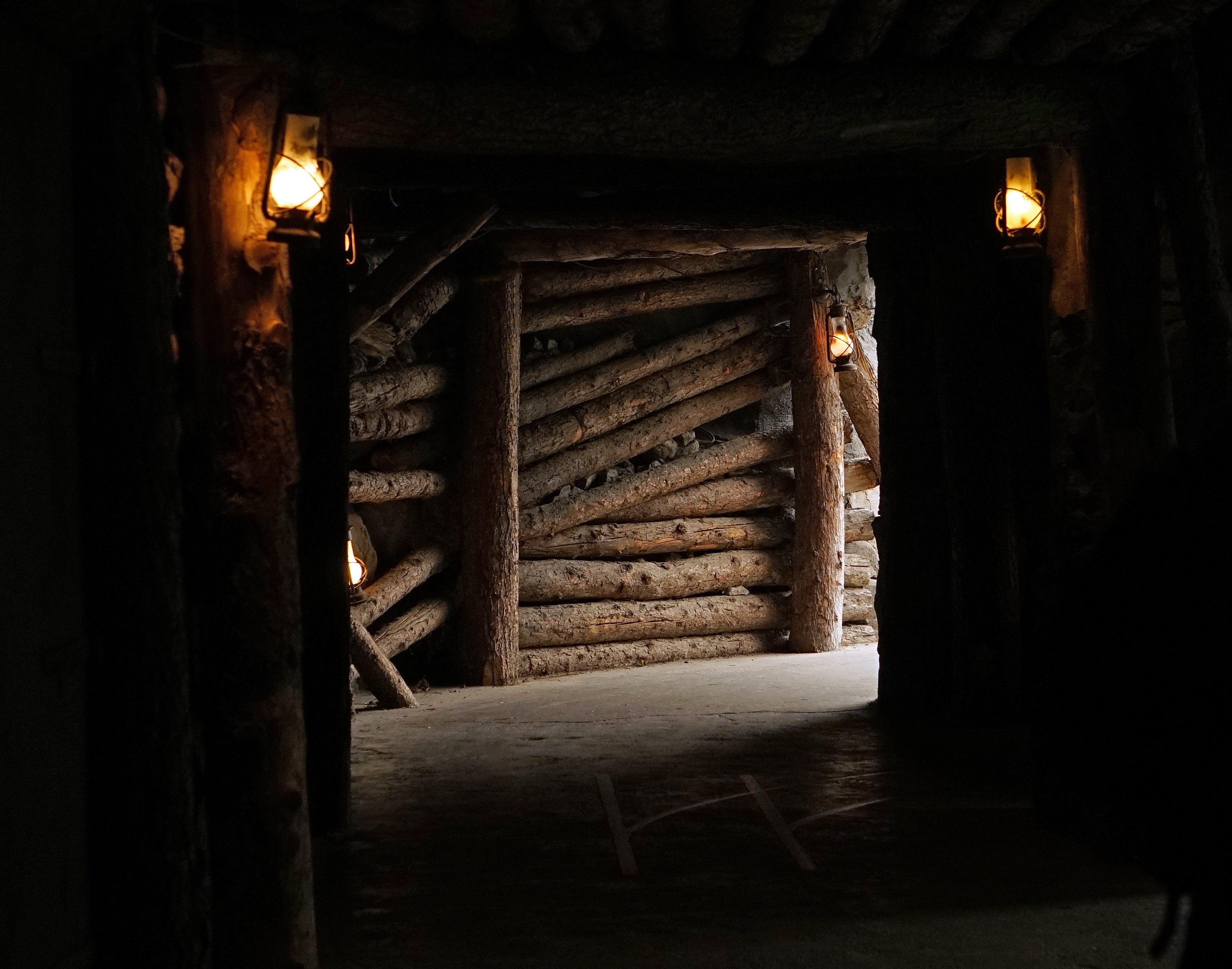Passage Dark Lamps free image download