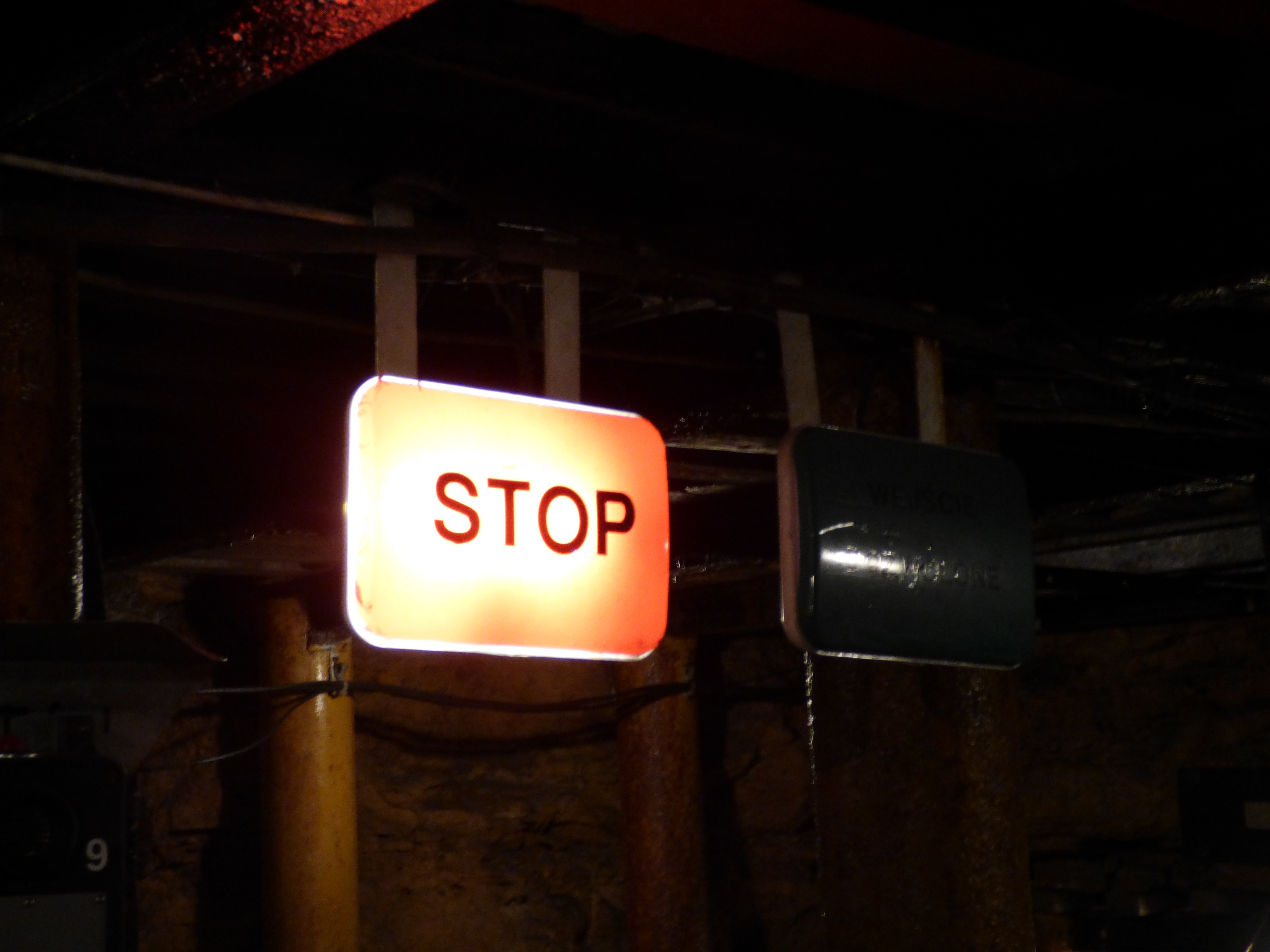 Stop Layout Note free image download