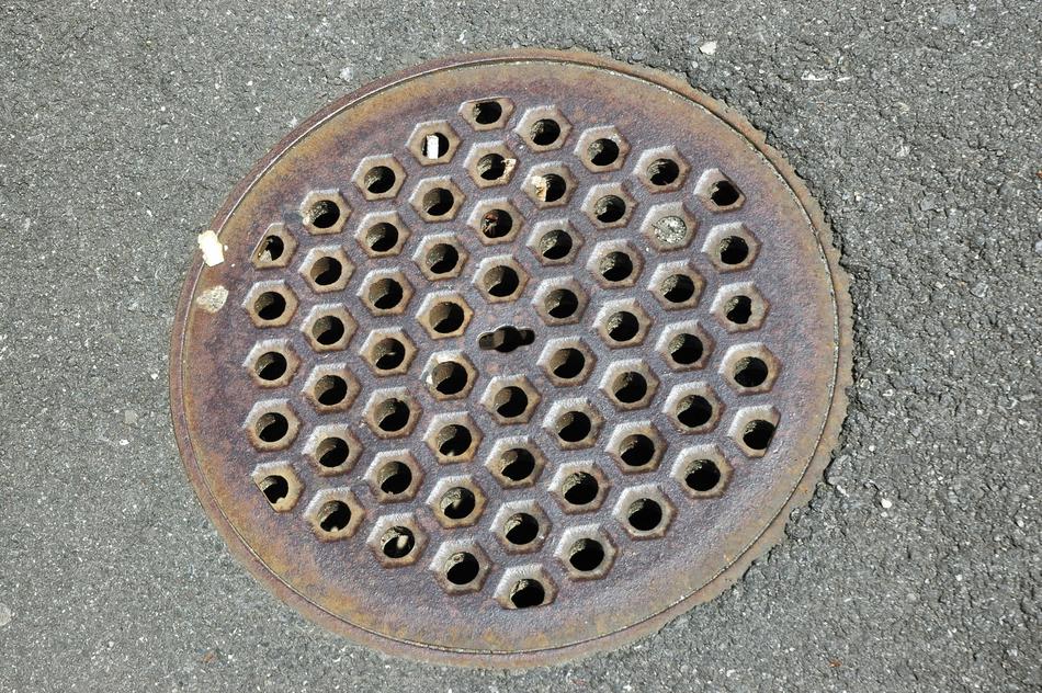 Gulli Gullideckel Manhole Cover free image download