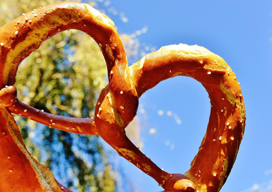 Wiesnbreze Breze Pretzel free image download