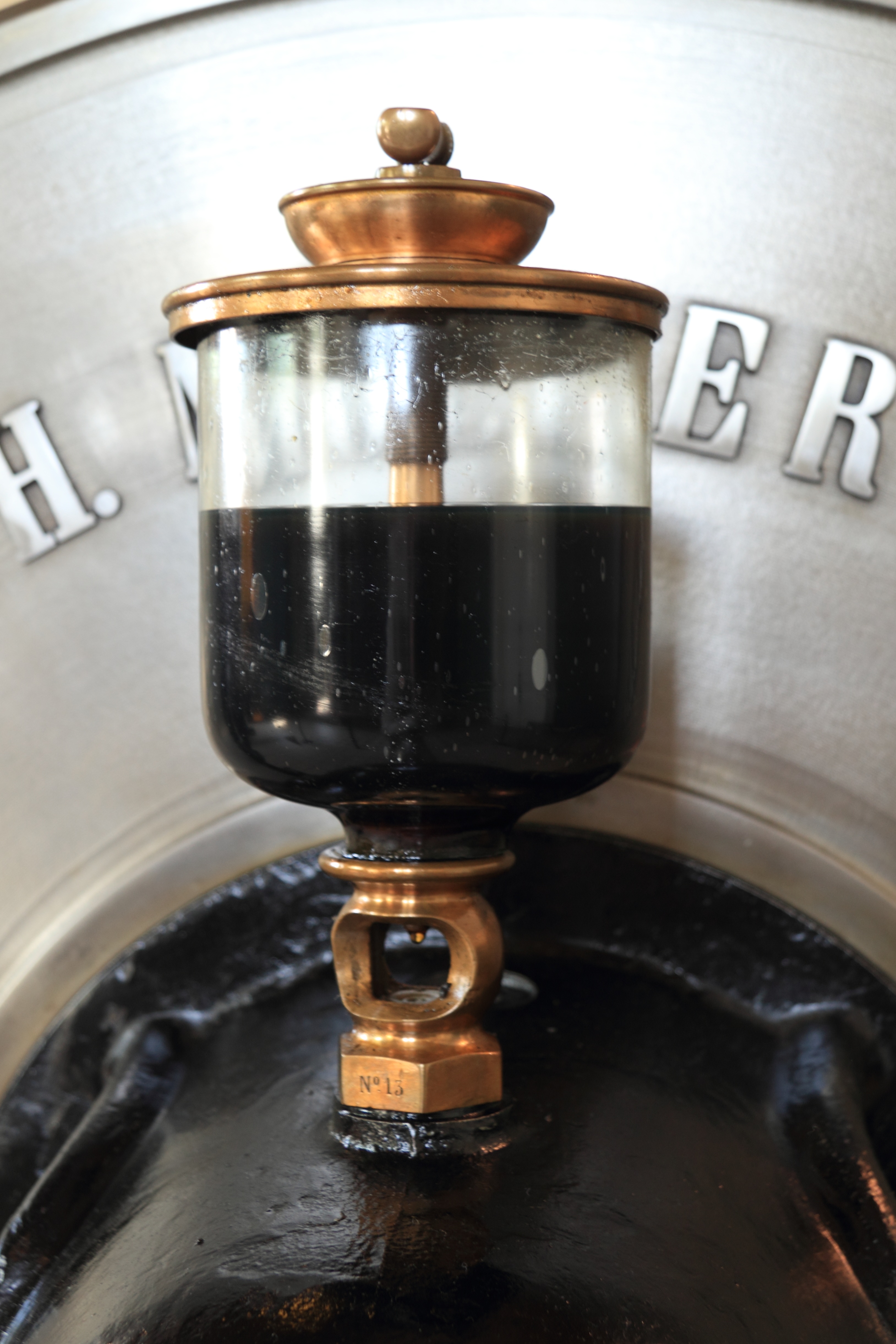Black bushing grease free image download