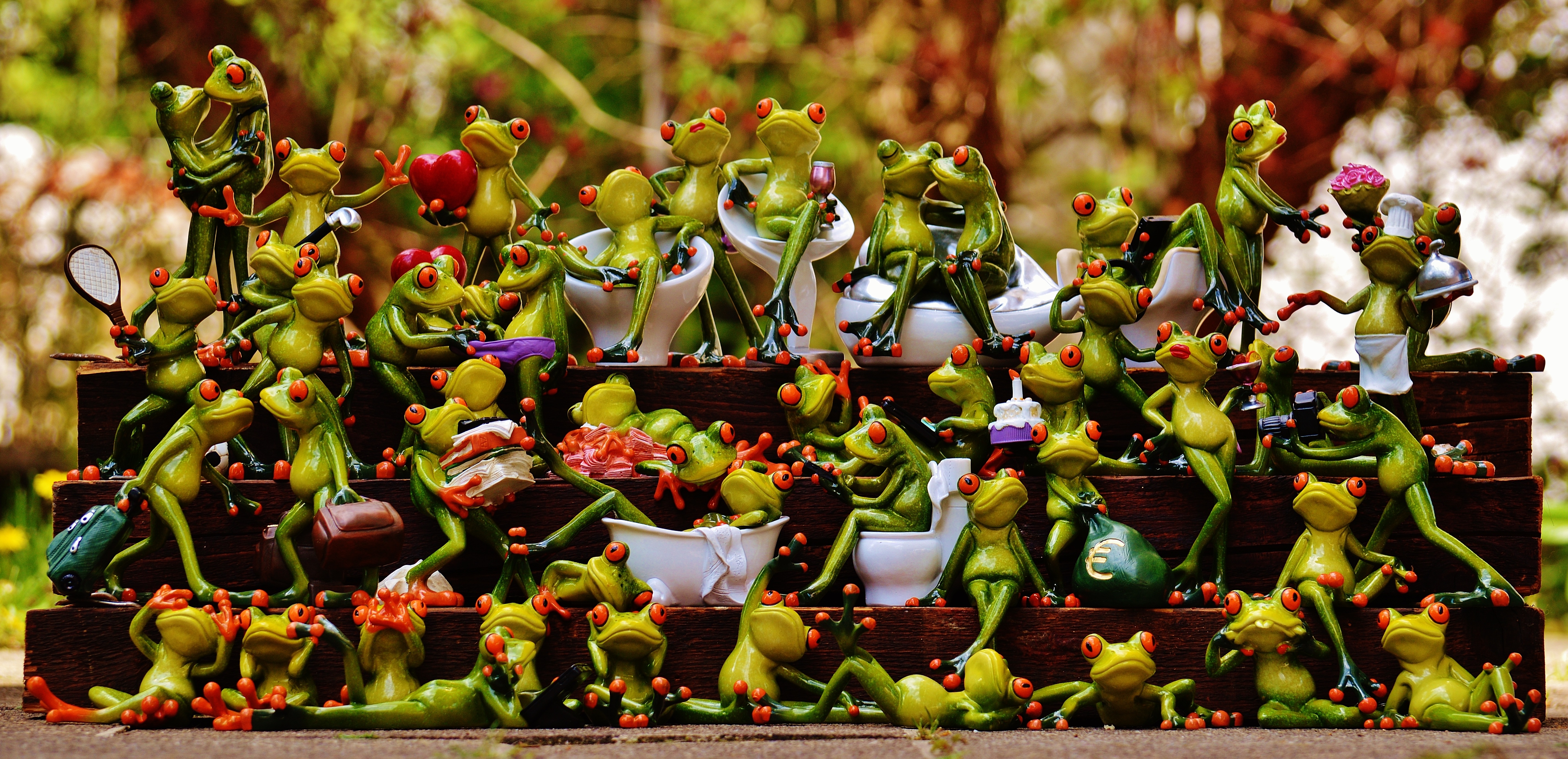Frogs Many Assembly free image download