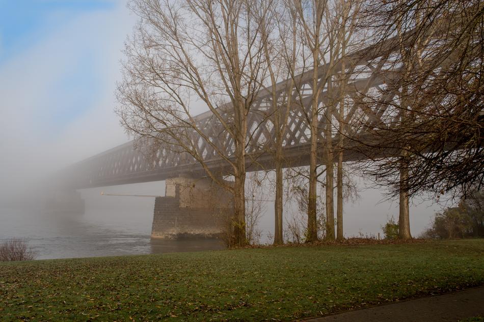 Urmitz Bridge Fog free image download