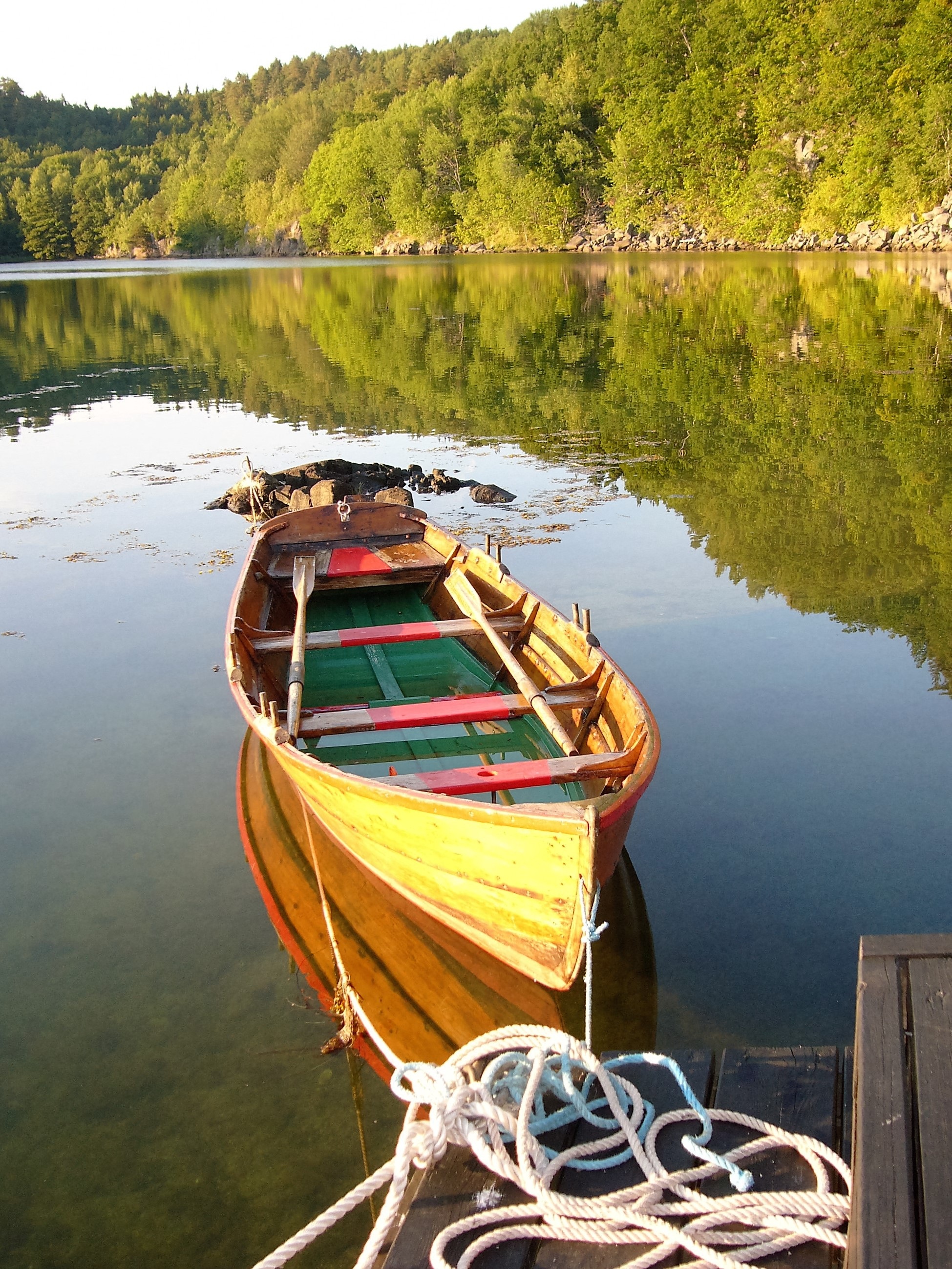Yellow boat on the river free image download