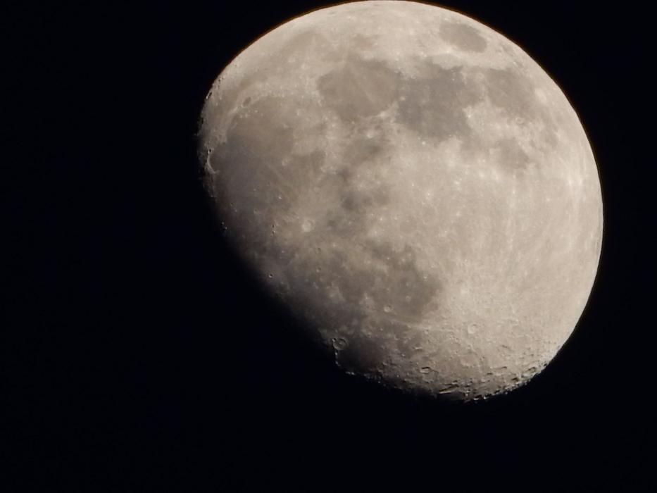 Moon Near-Full view free image download