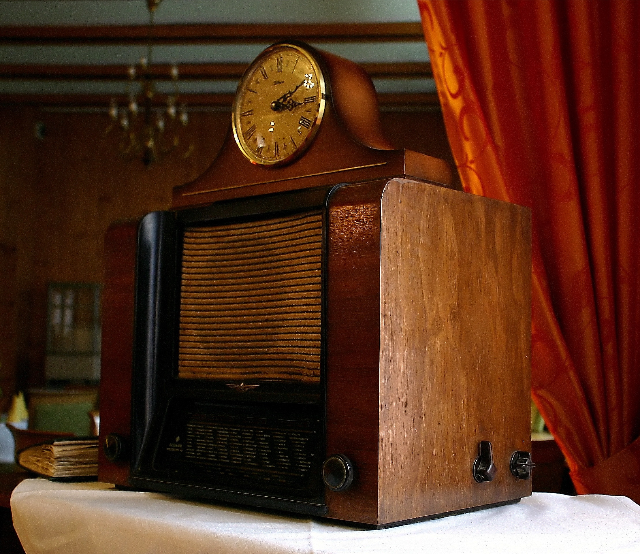 Radio Tube Reception free image download