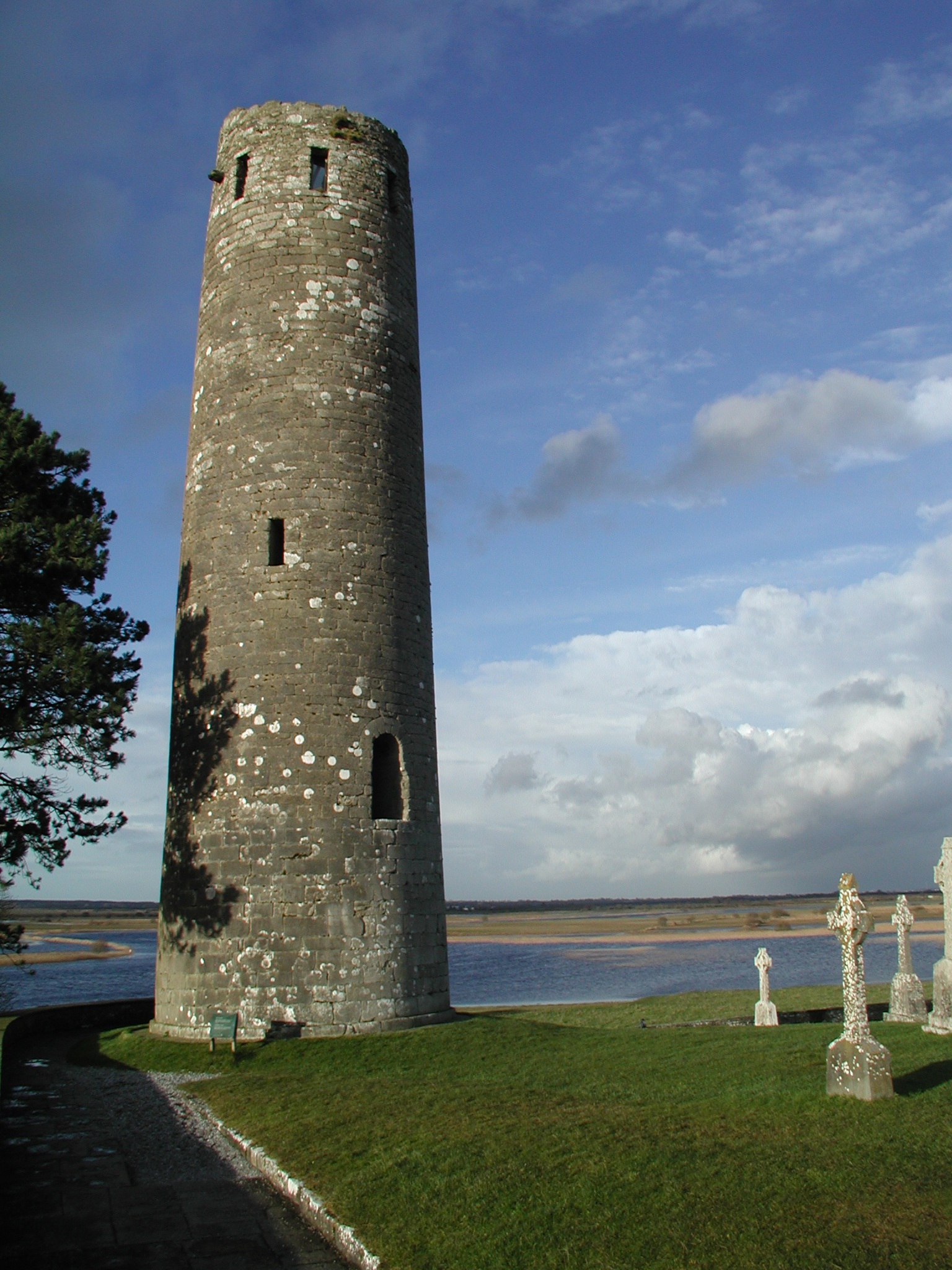 Clonmacnoise Tower Offaly free image download