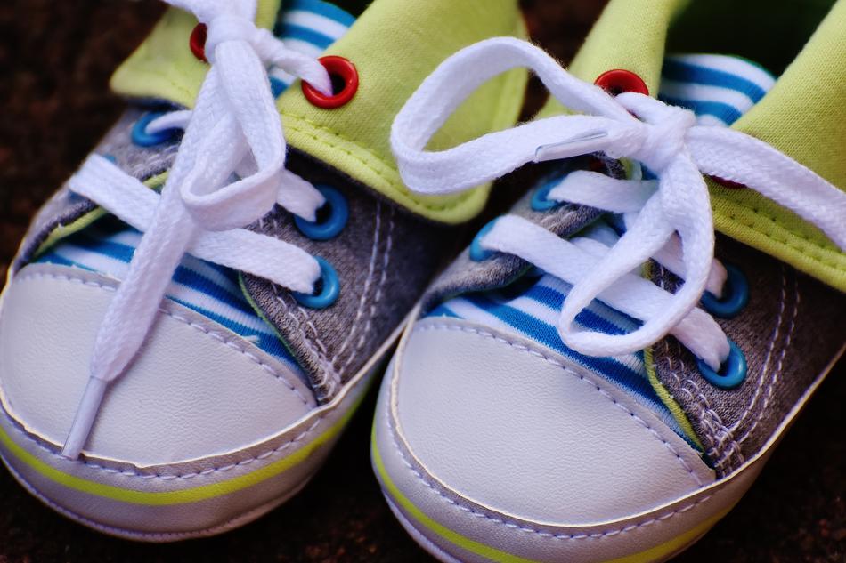 The baby small shoes free image download