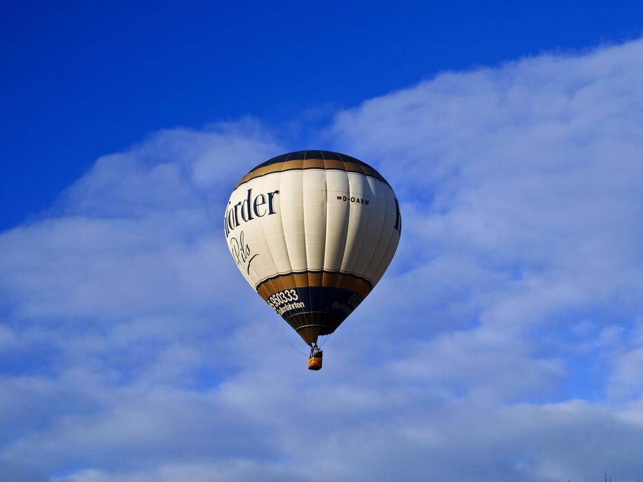 Sky Balloon Flying free image download