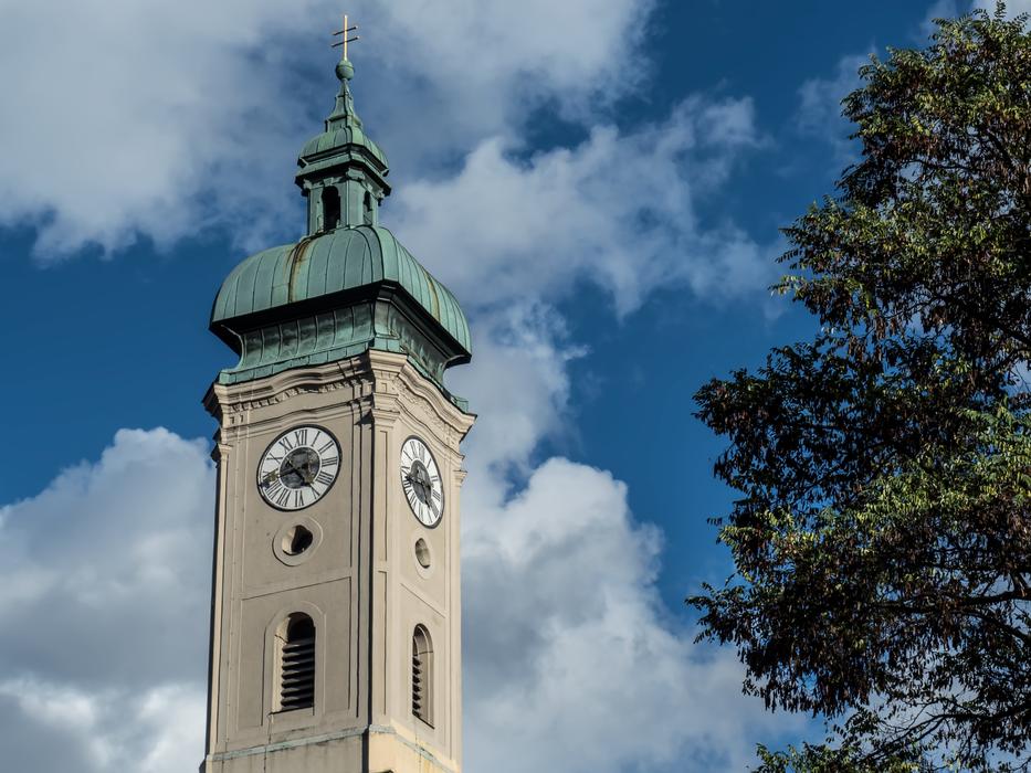 Tower Plaza Munich Eclipse free image download