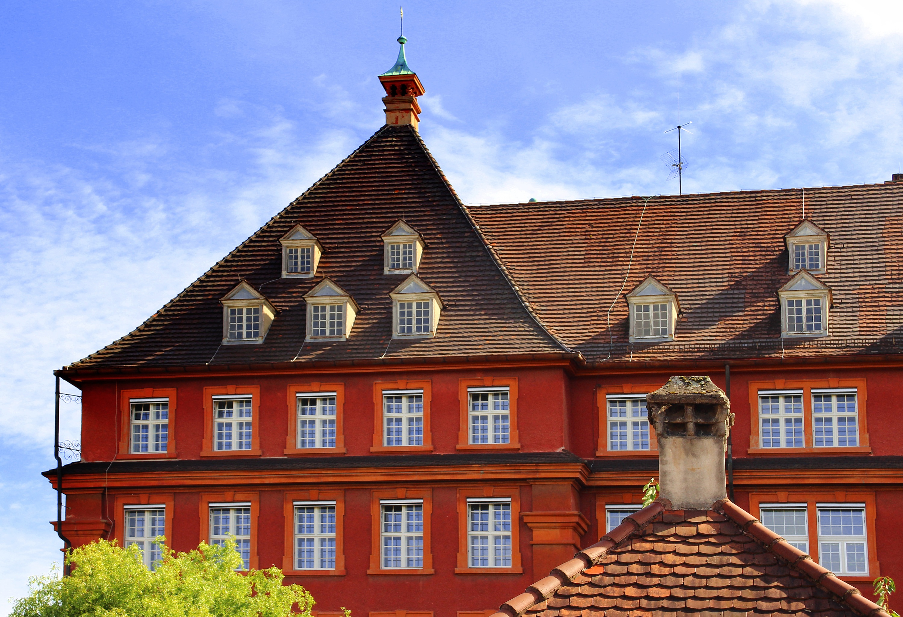 Freiburg Red House Blue free image download