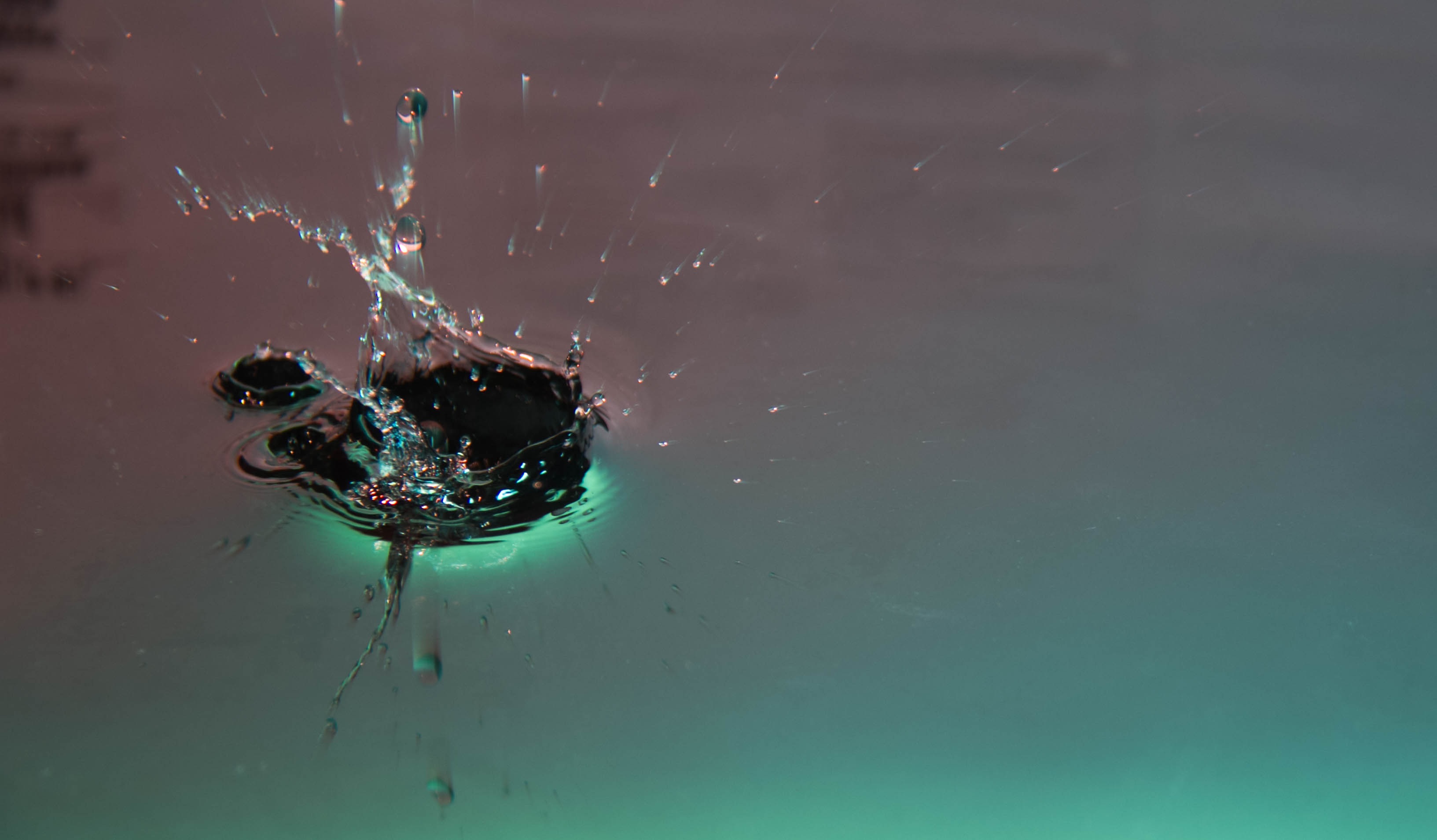Beautiful splashes on the water free image download