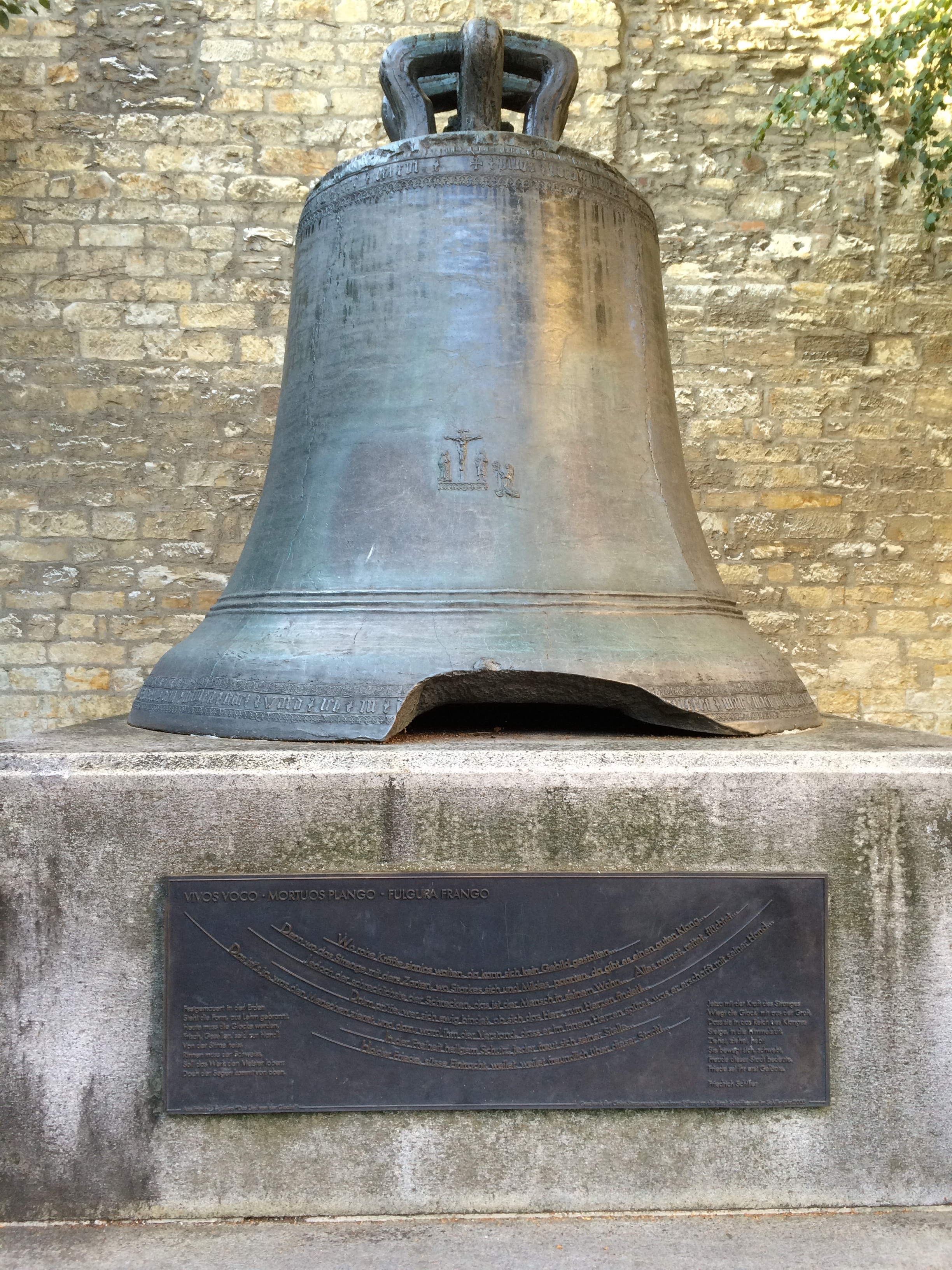 Bell Memorial Plaque Podium free image download