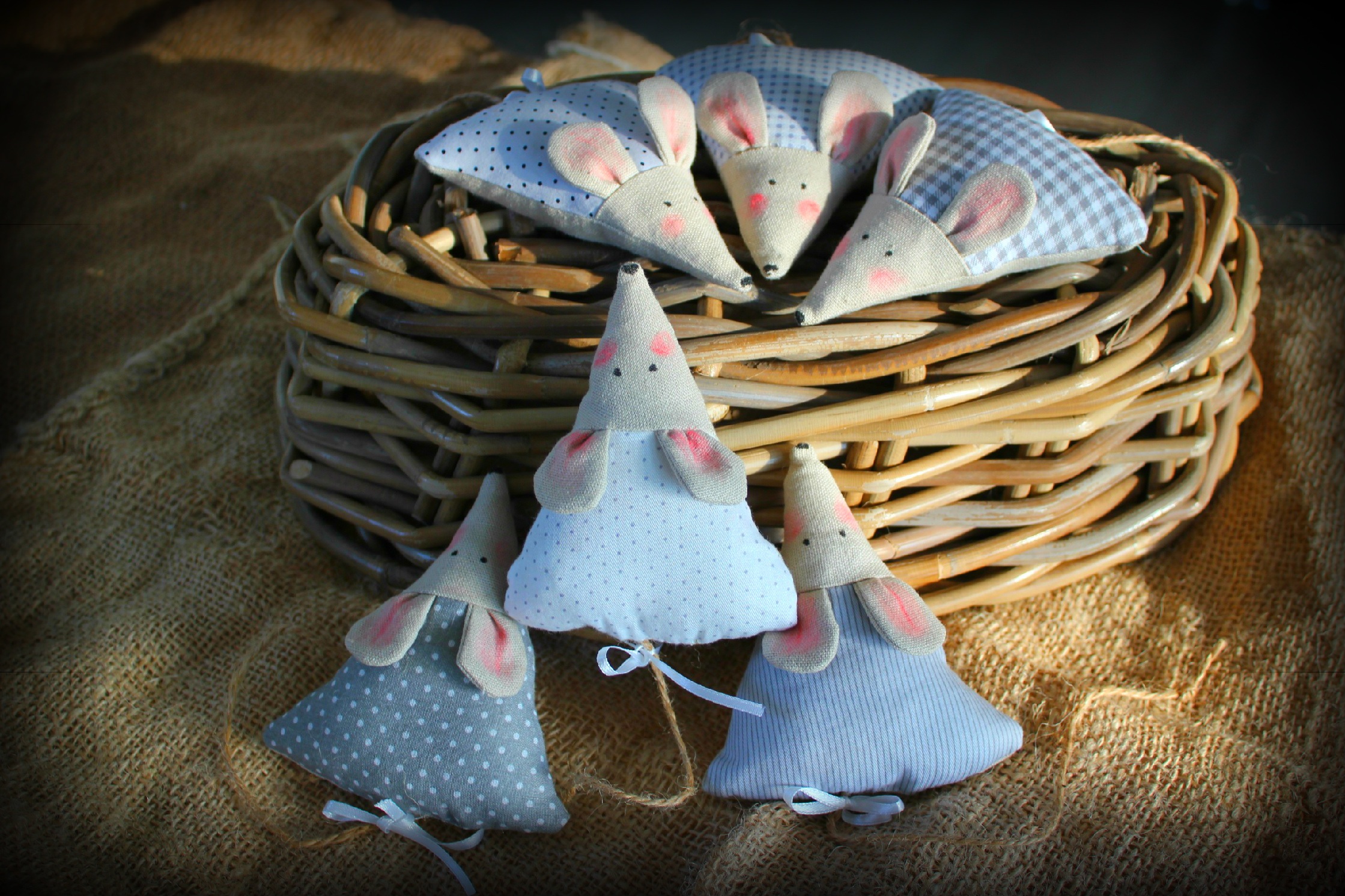 Handmade mouse toys free image download