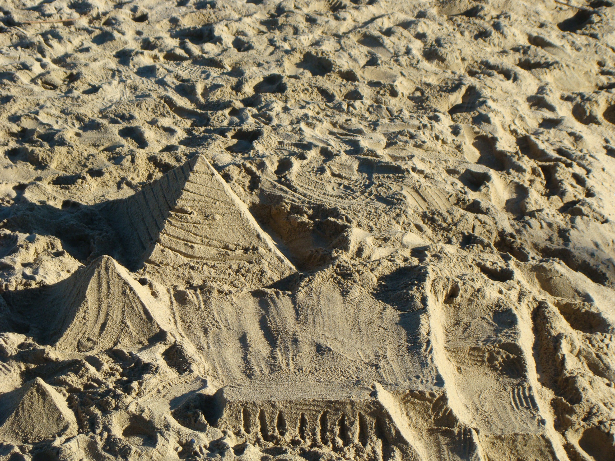 Pyramid Sand Castle Huntington free image download