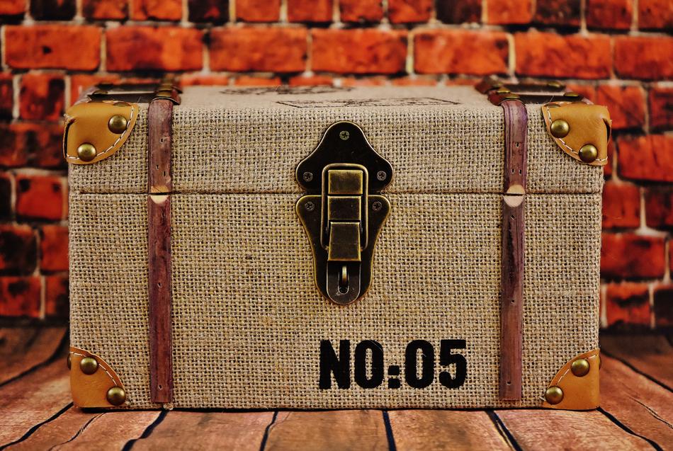 Chest Closure Fitting free image download