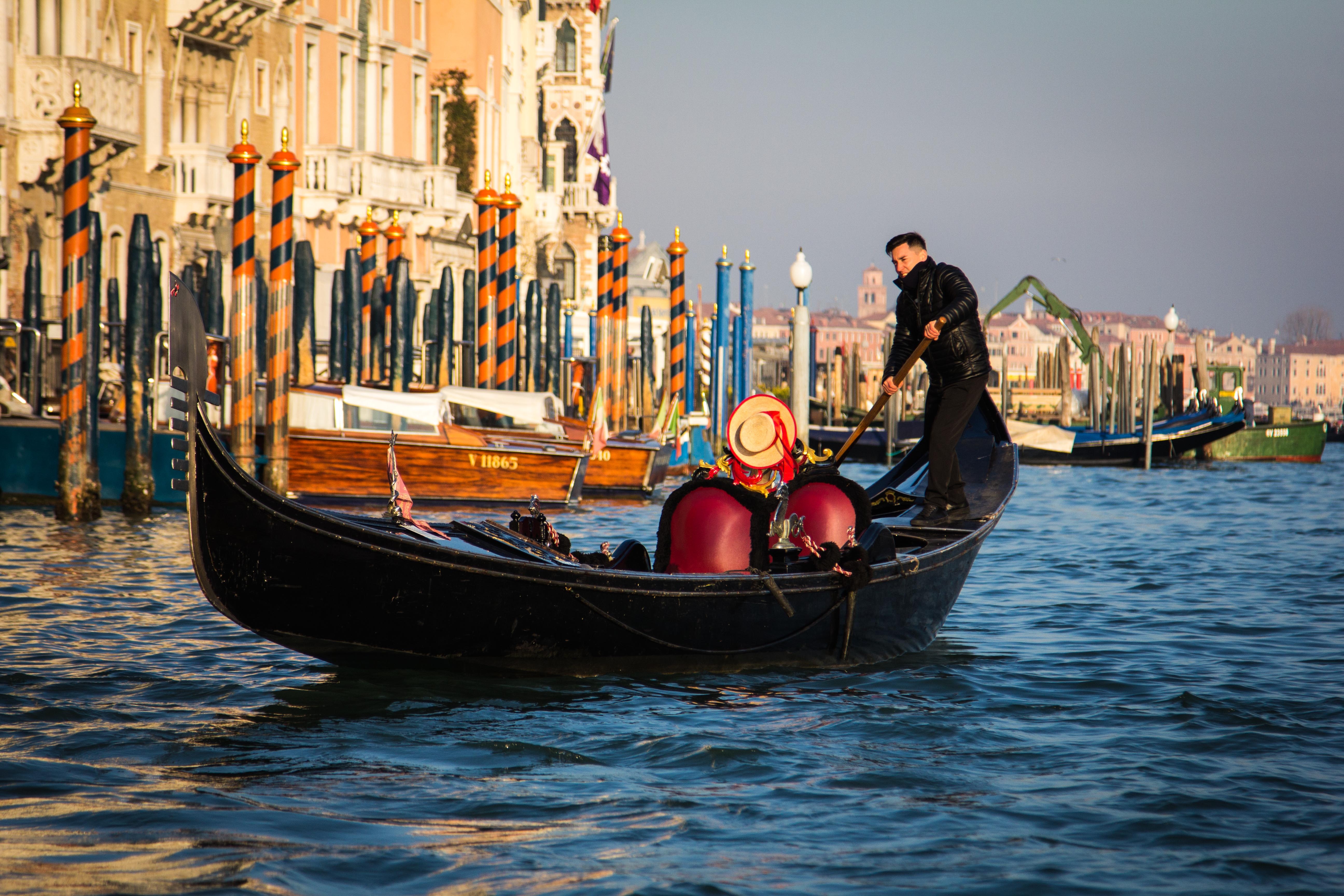 Gondola Gondolier Venice free image download