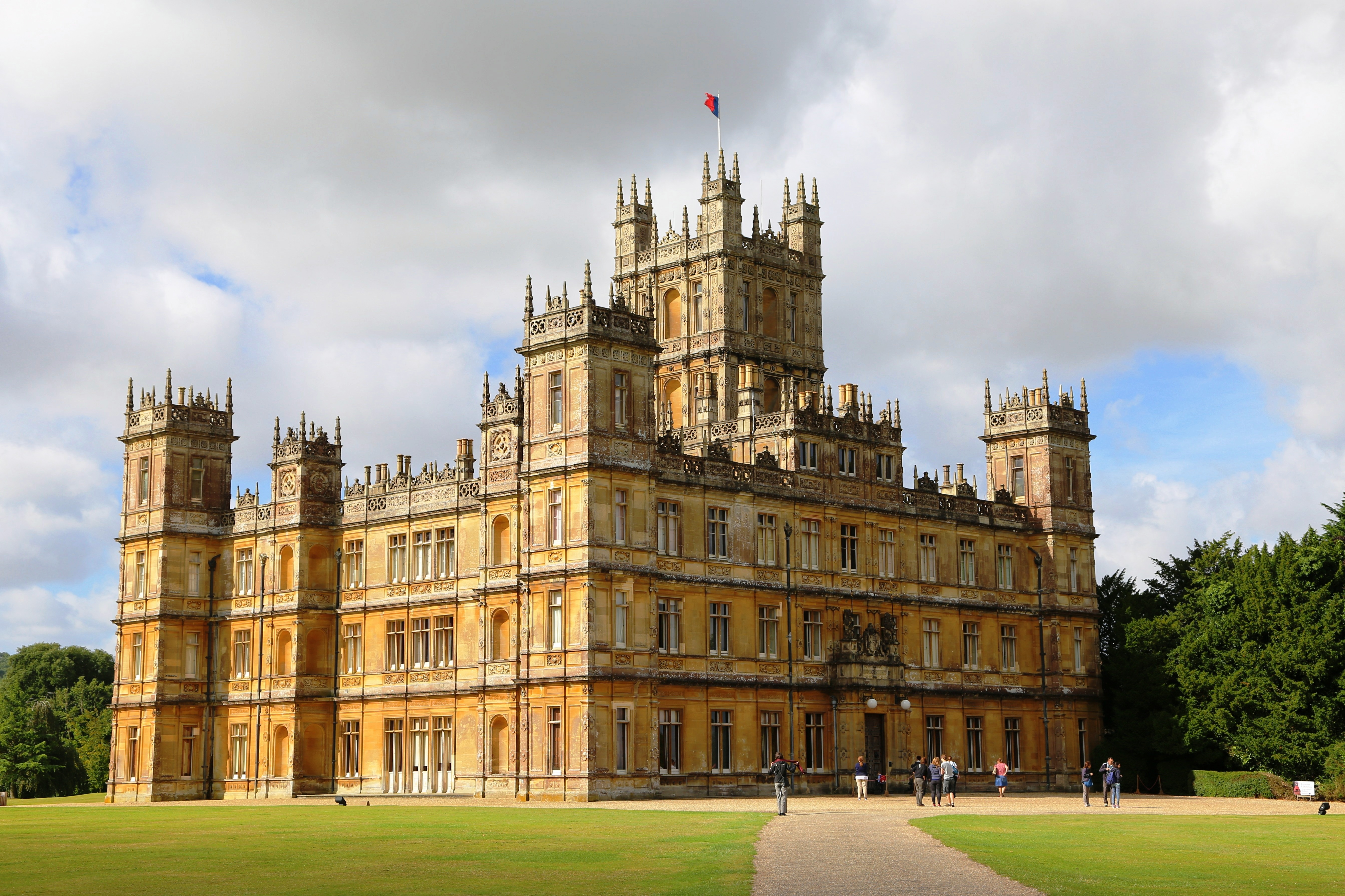 Highclere Castle free image download