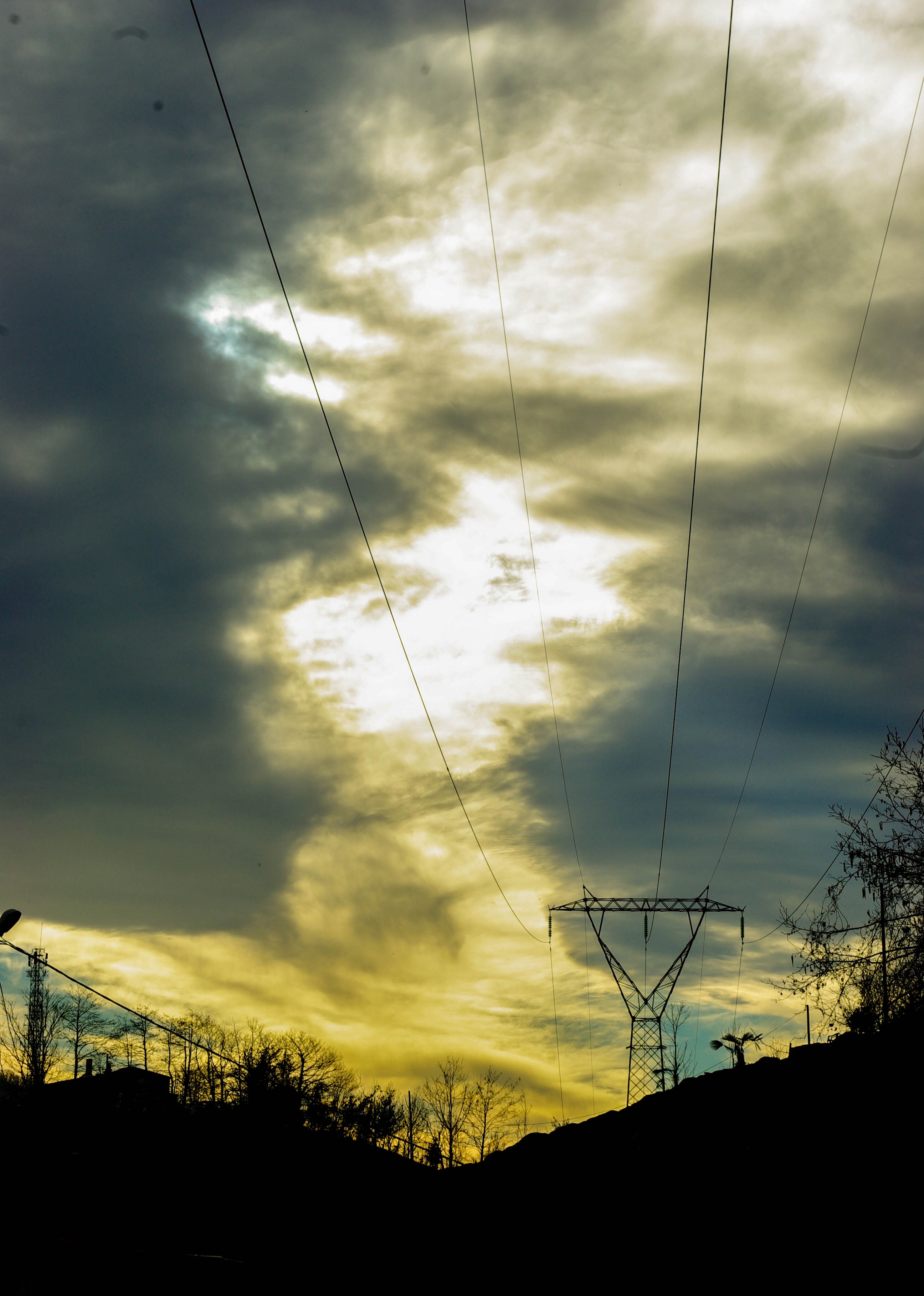 A Light Sweat Clouds at Sunset free image download