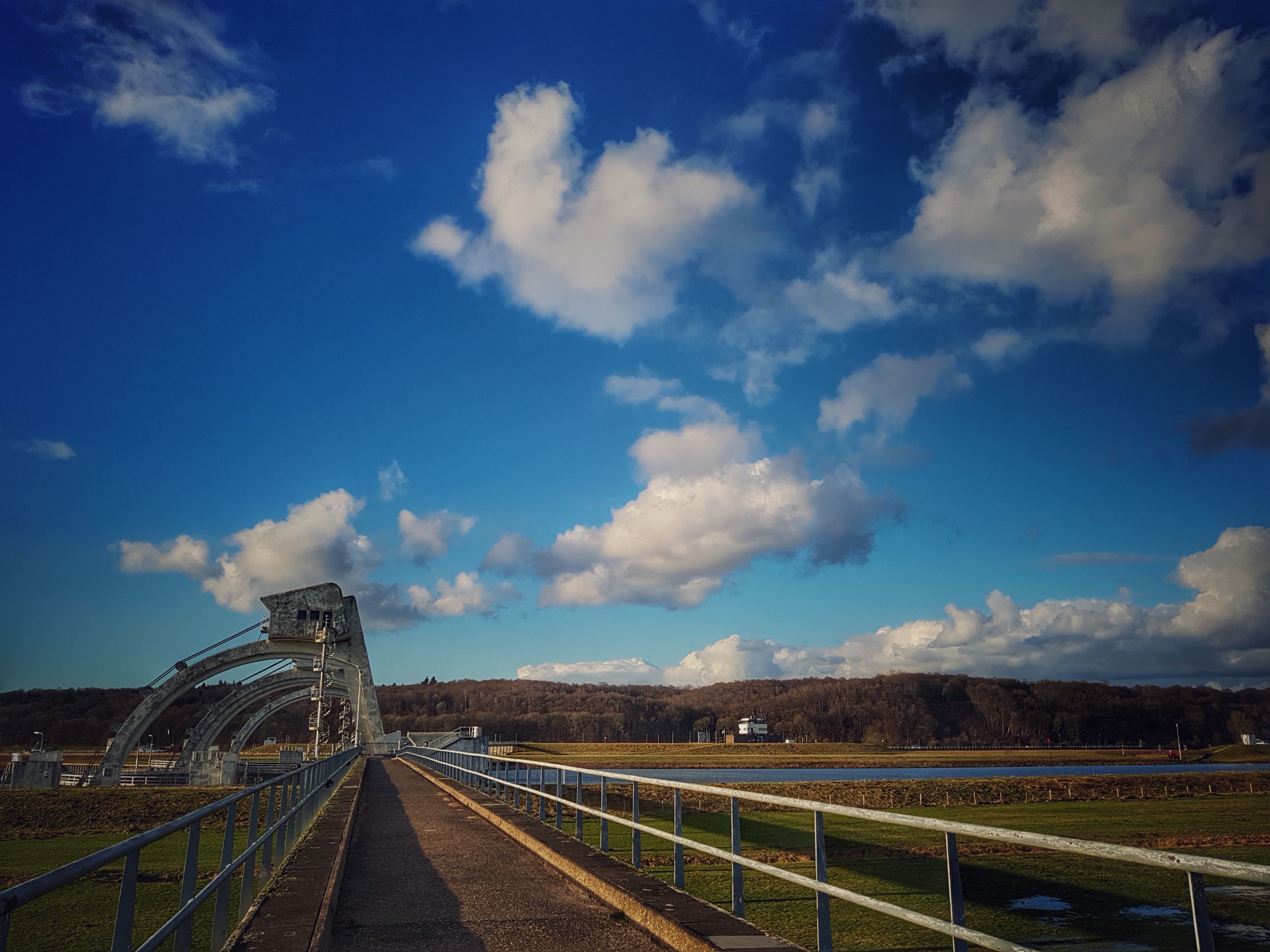 Driel Weir free image download