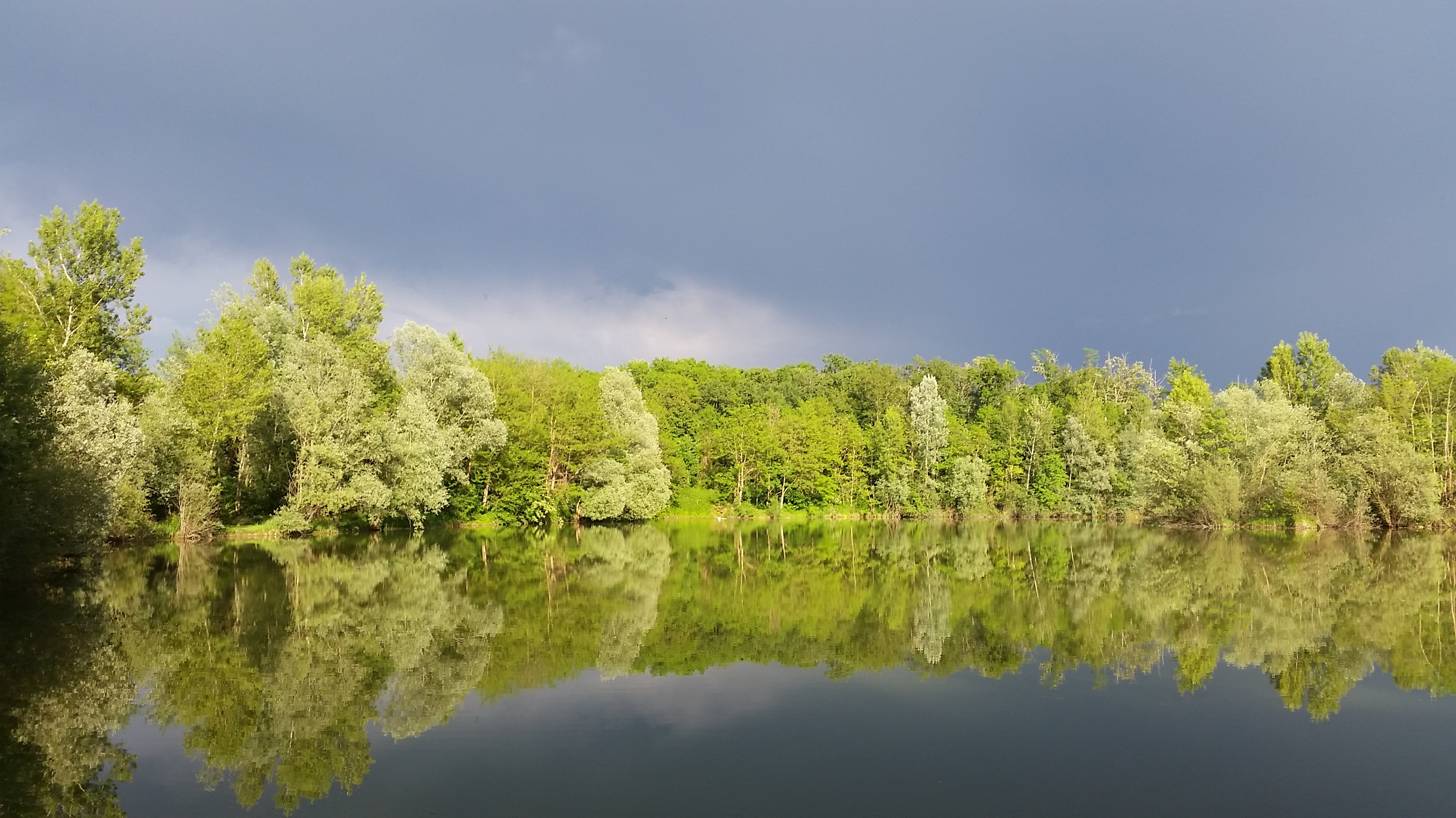 Lake Spring Water free image download