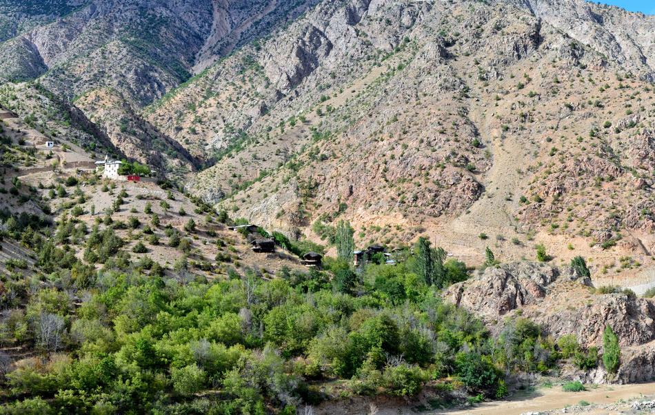 Coruh Valley River Mountain free image download