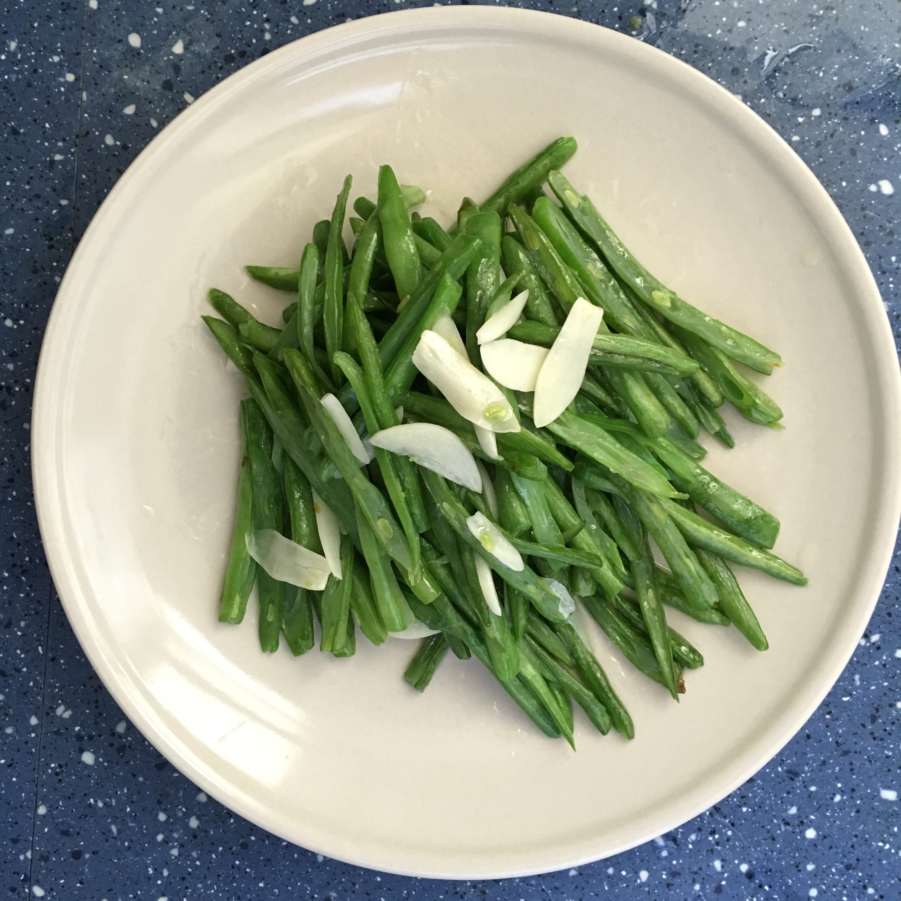 Fresh beans with garlic free image download