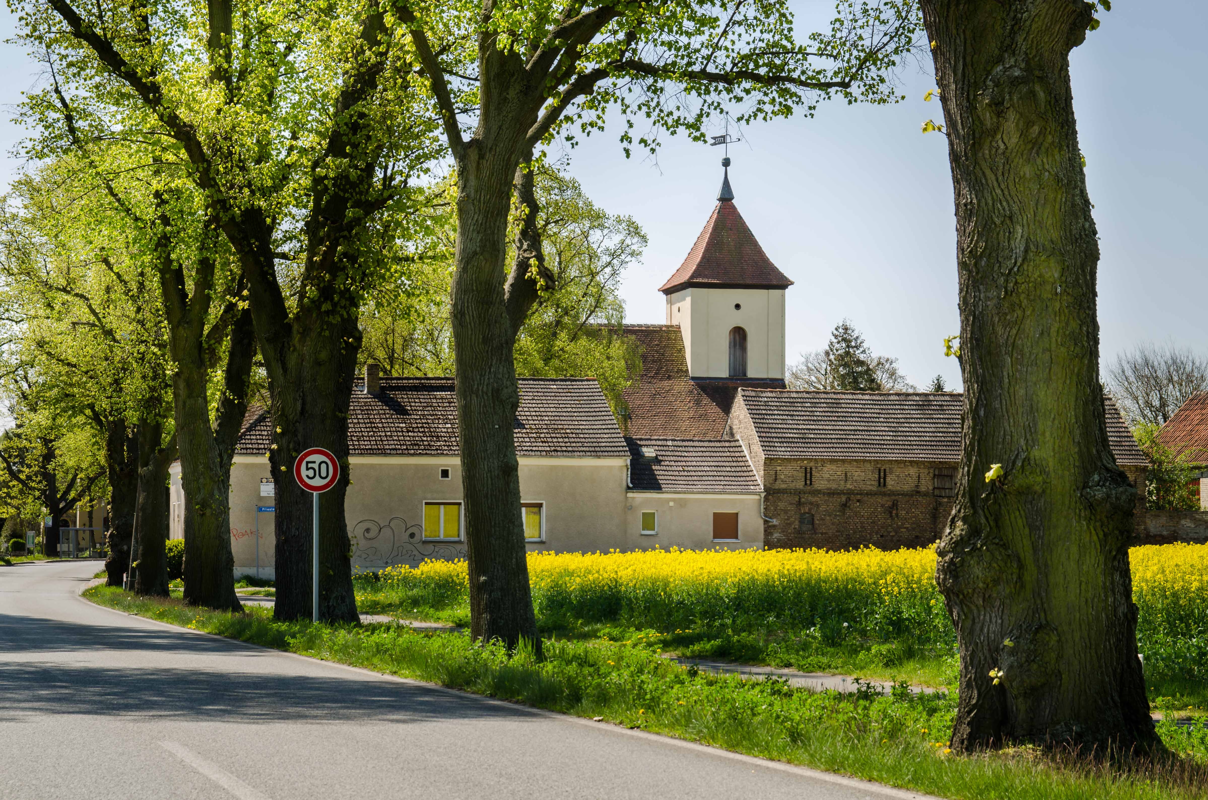 Village Spring Green Distant free image download