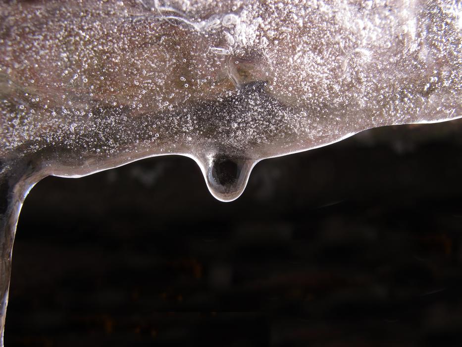 Frozen drop of water free image download
