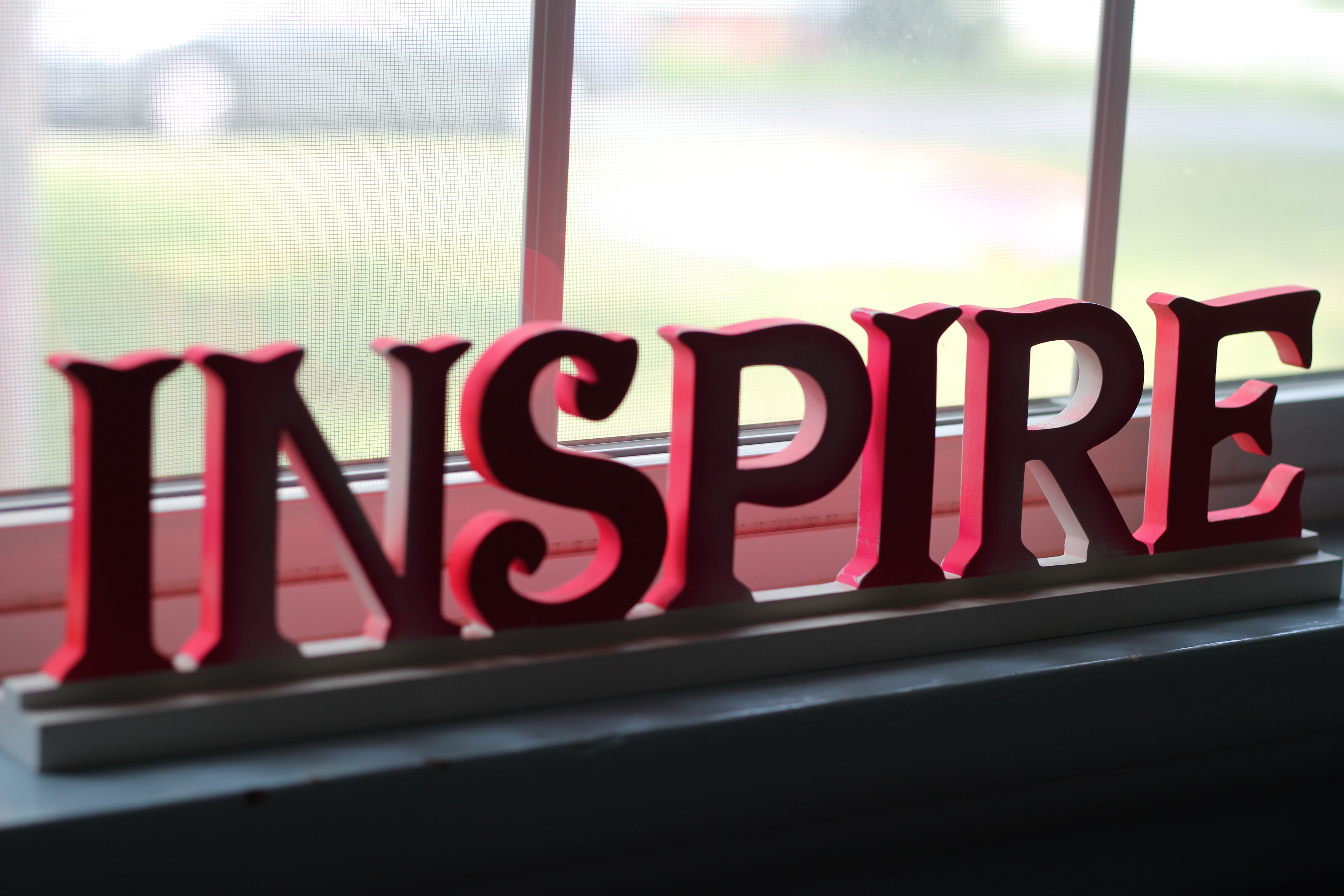 Red lettering on the window free image download