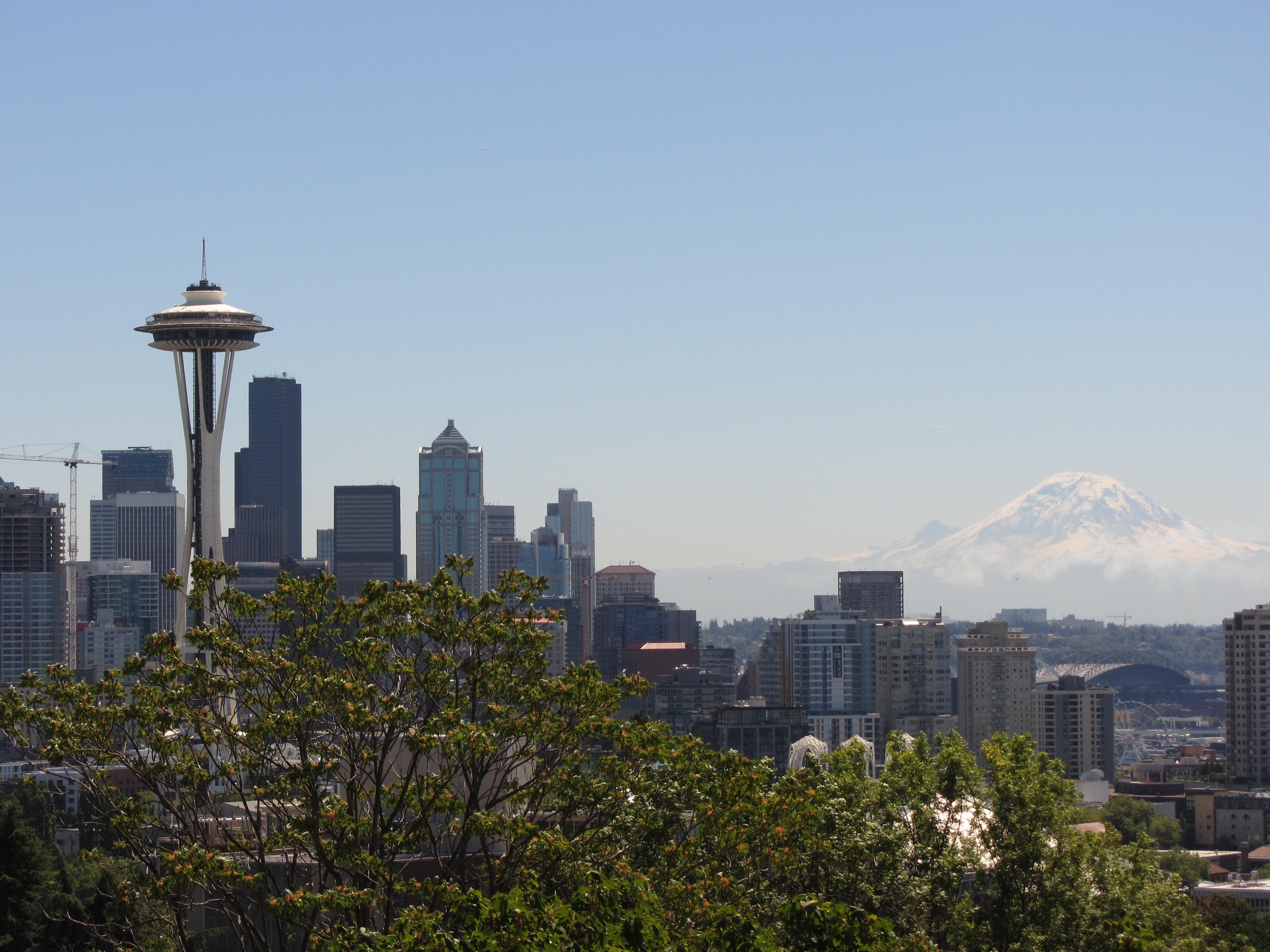 Seattle cityscape on a sunny day free image download
