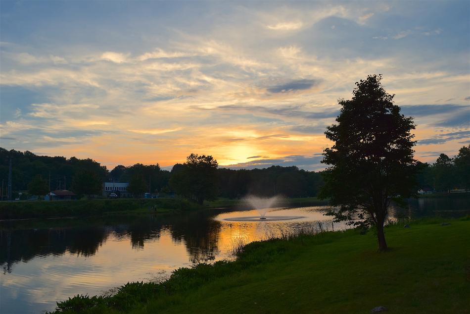 Sunset Pond Fountain free image download