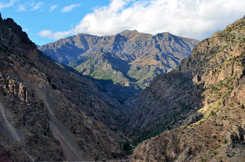 Coruh Valley River Mountain free image download