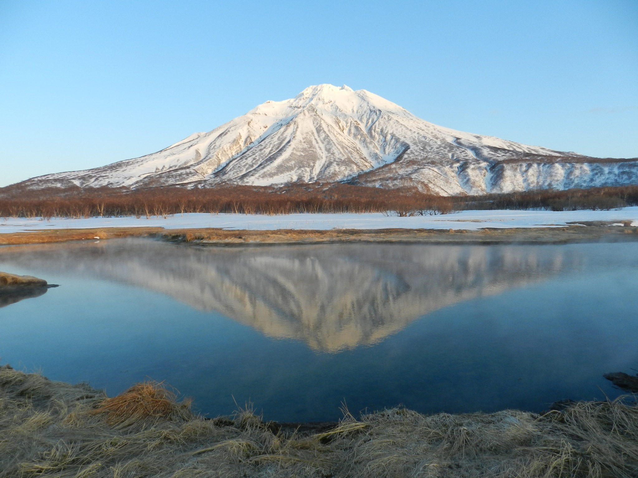 Volcano Lake River free image download