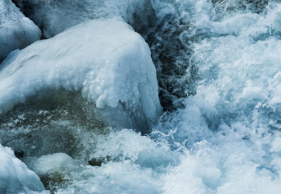 Waters Ice Cold free image download