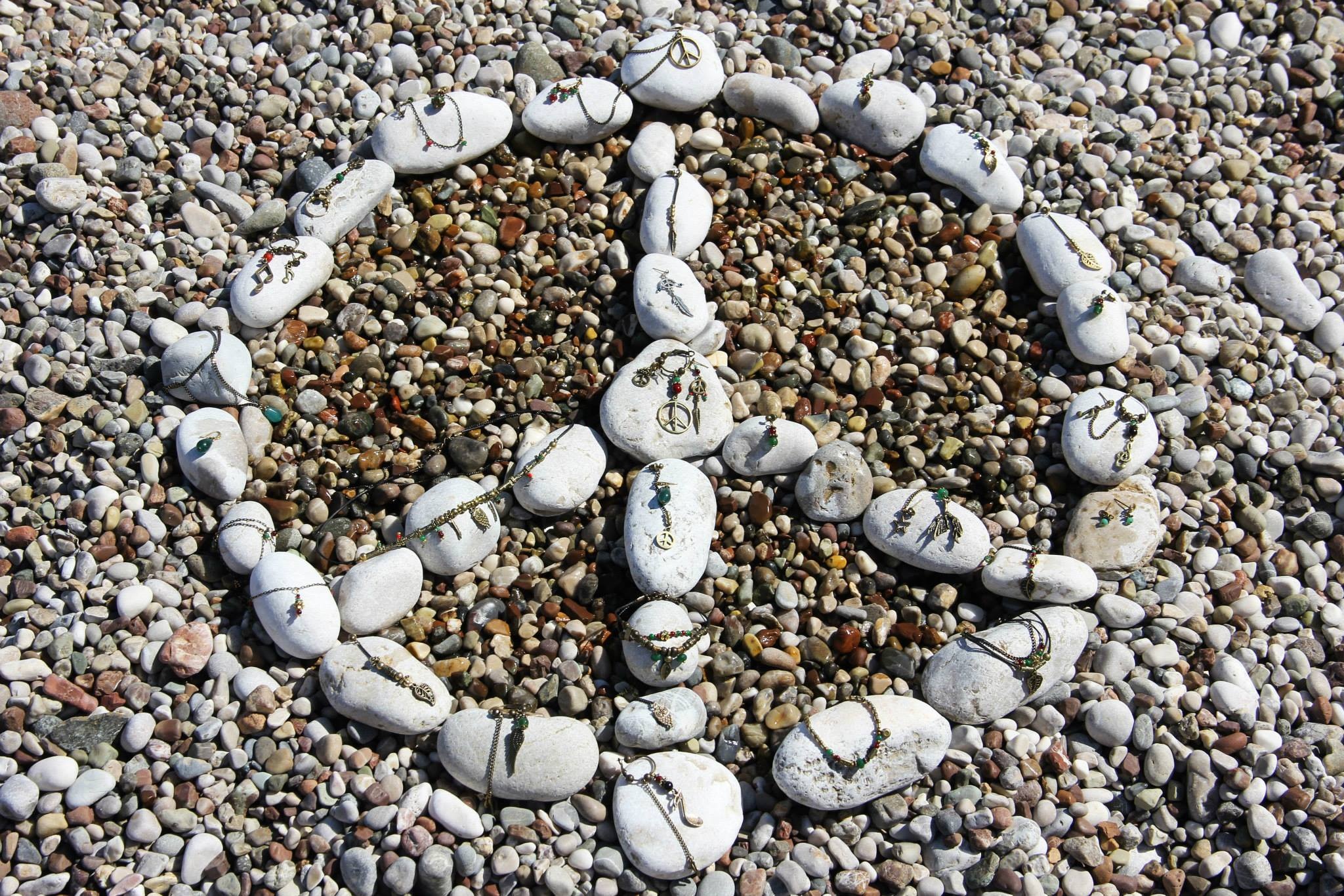 Pea Think Stone free image download