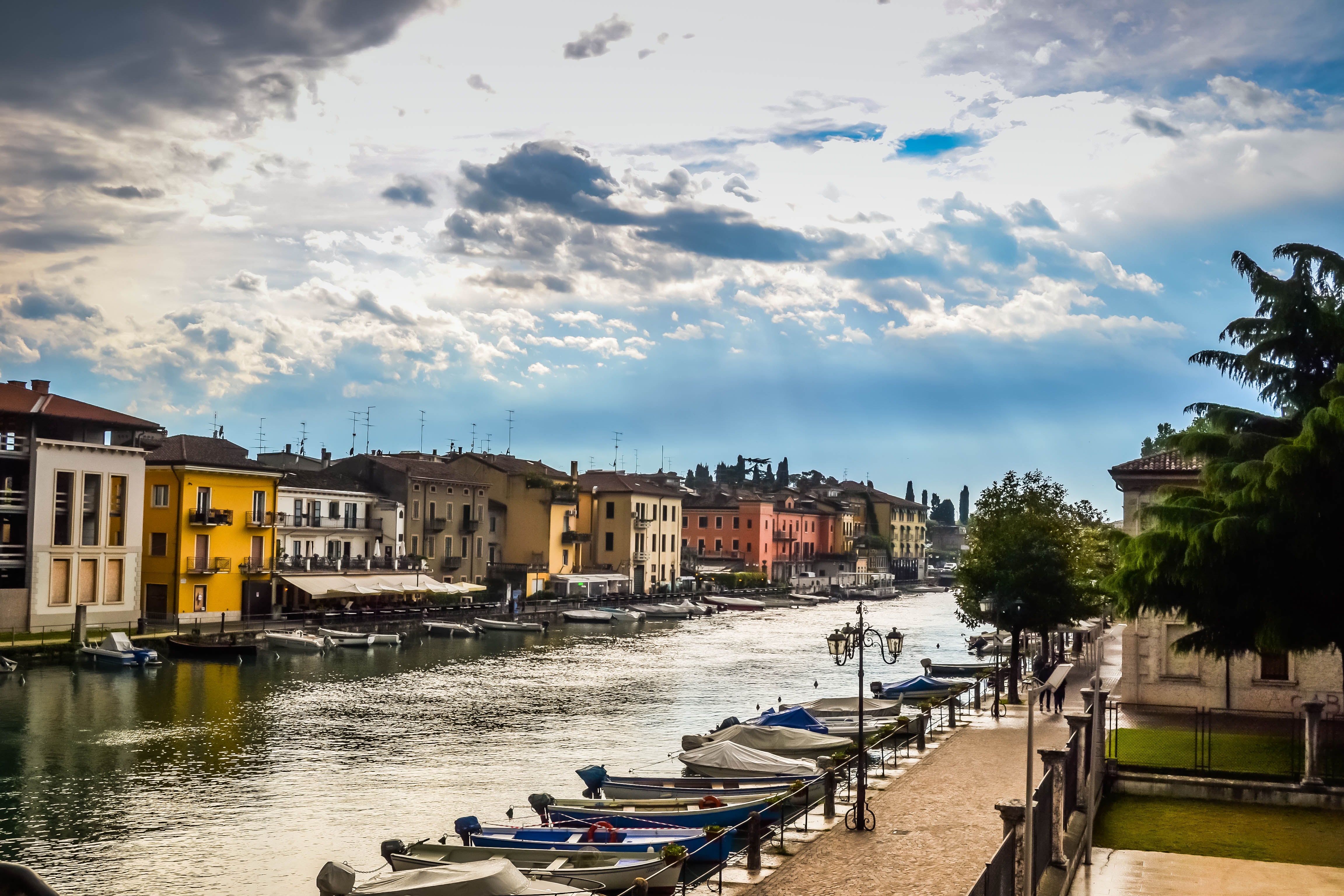 Italy Garda Lake free image download