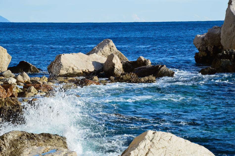 Sea Marseille Holiday free image download