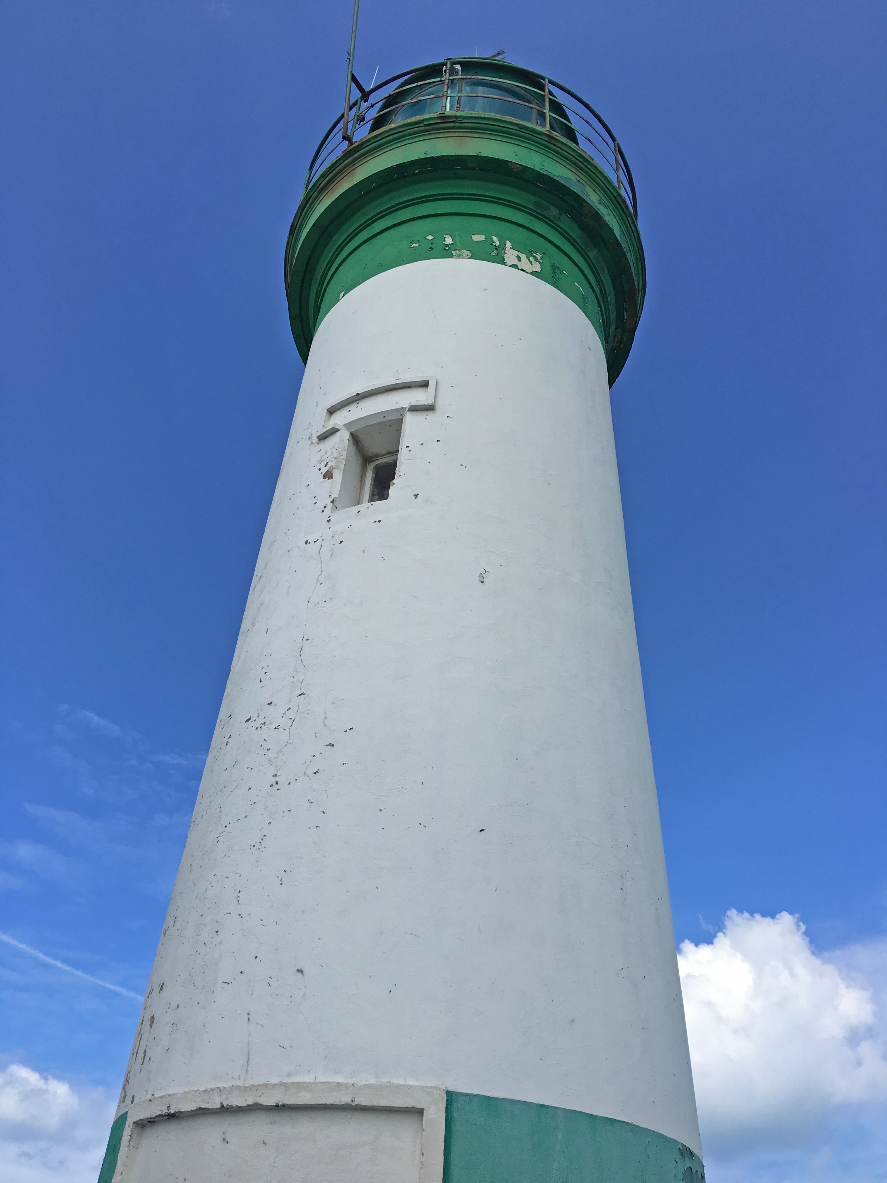 Sea Water Lighthouse free image download