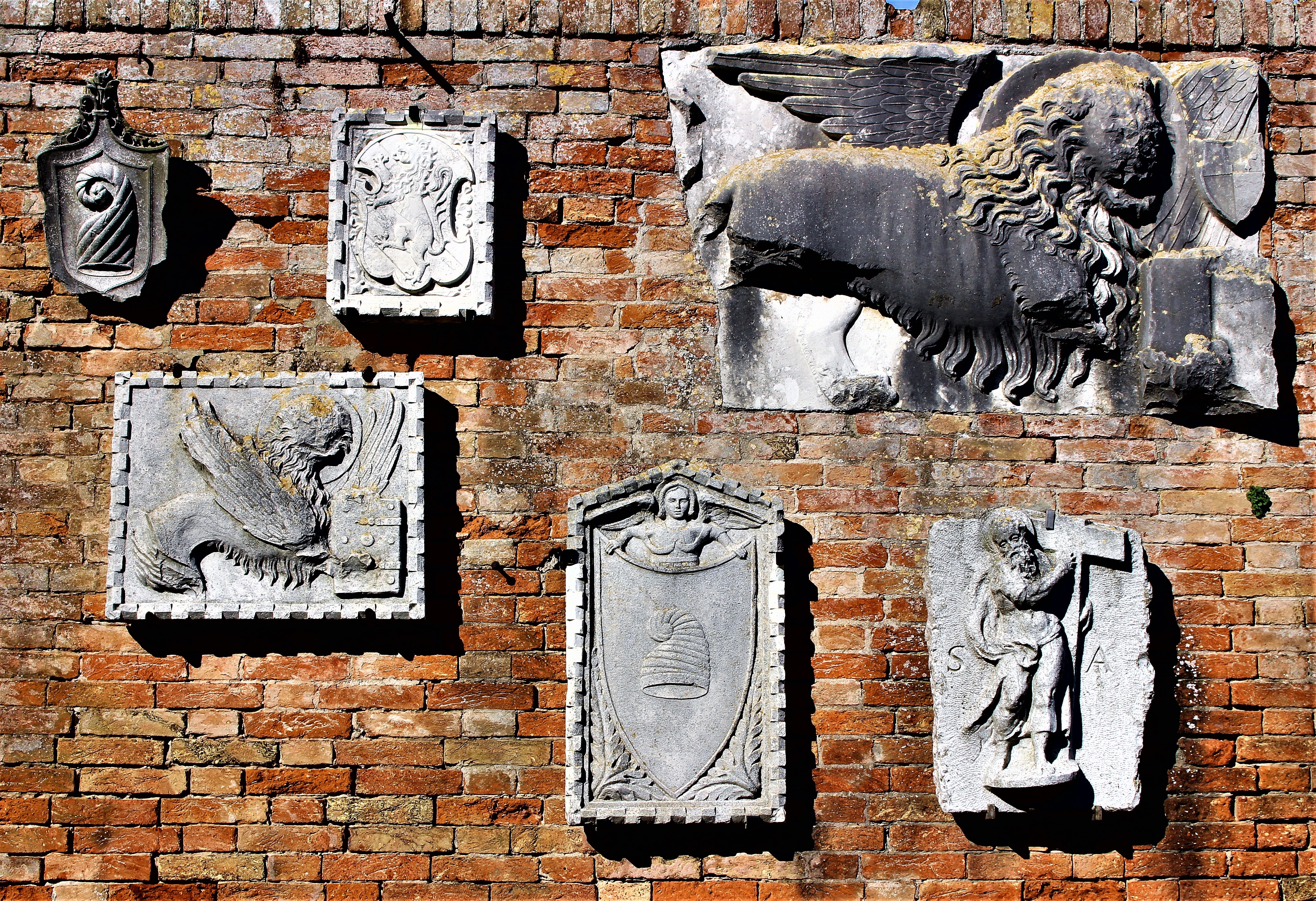 Statue Lion Tablets free image download
