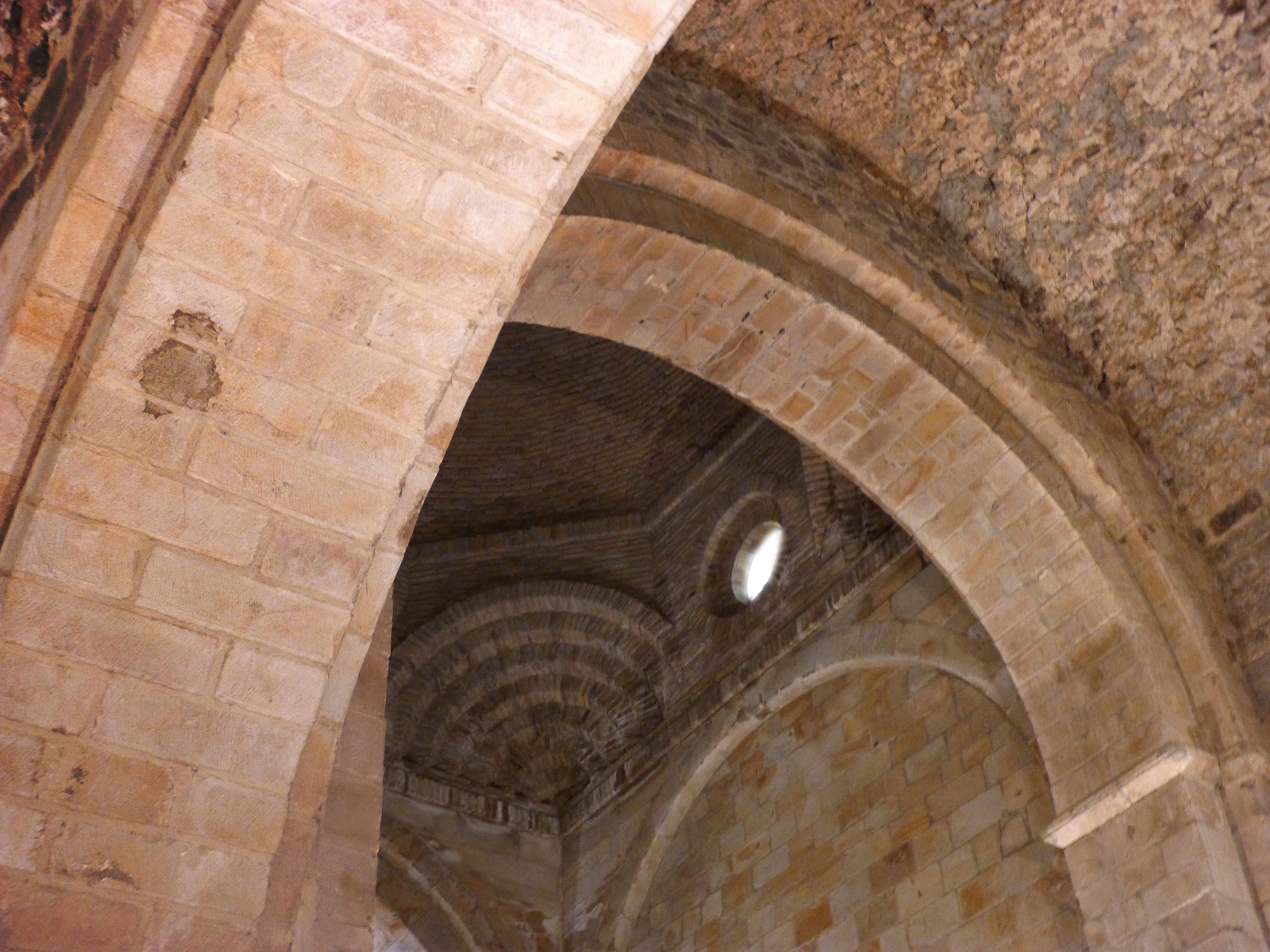Stone arch in the house landscape free image download