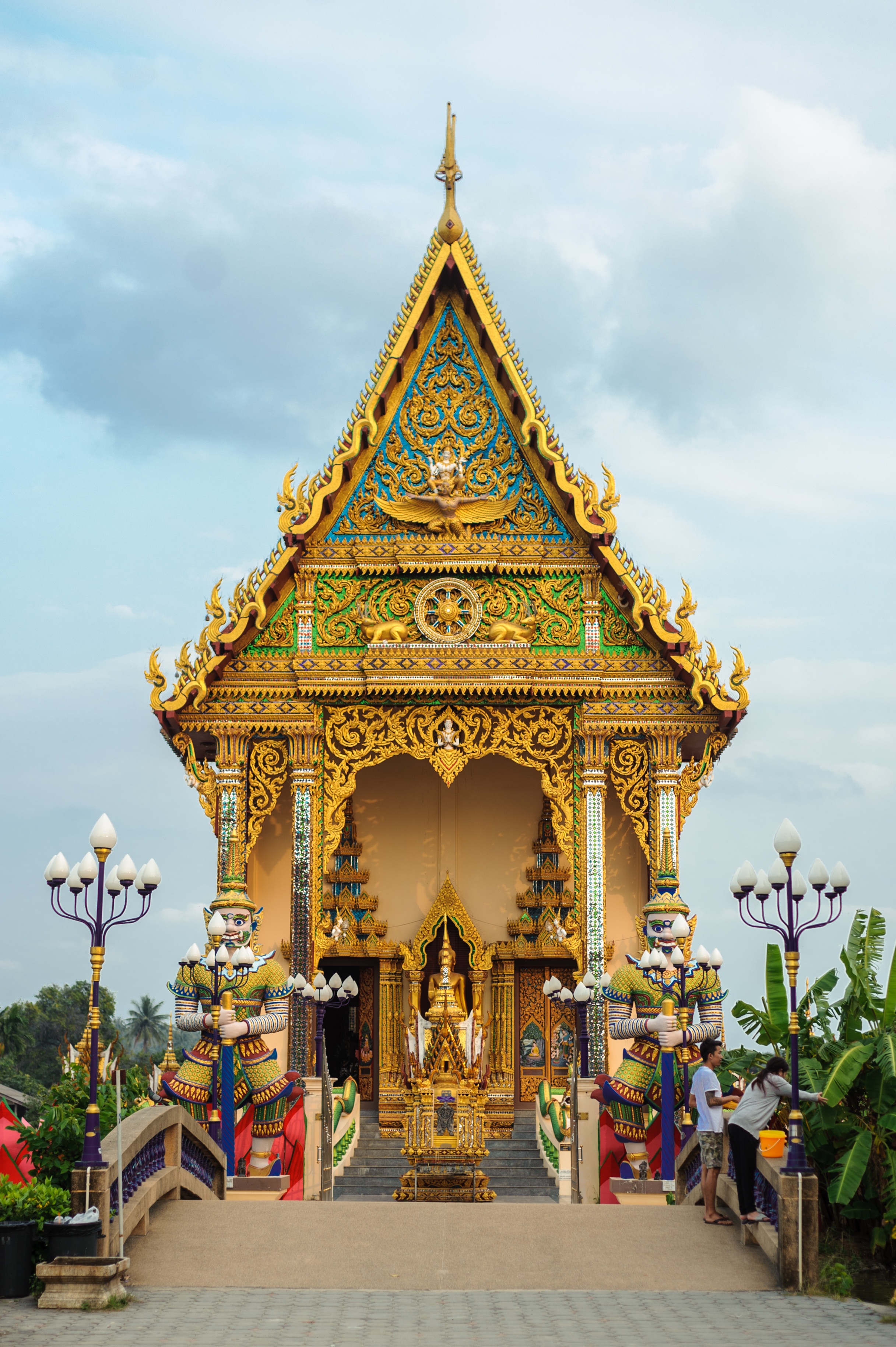 Old temple golden view free image download
